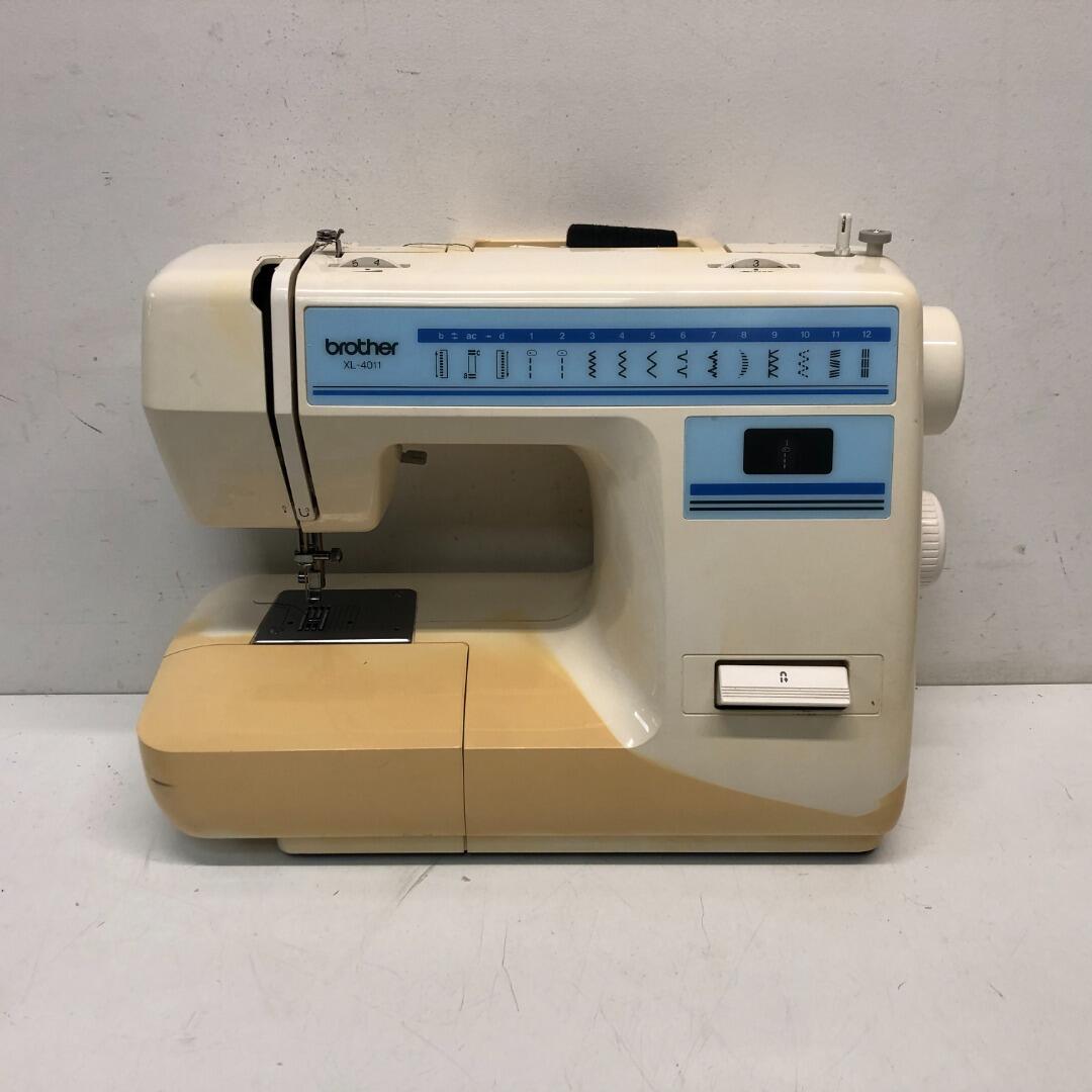 Brother XL-4011 Sewing Machine