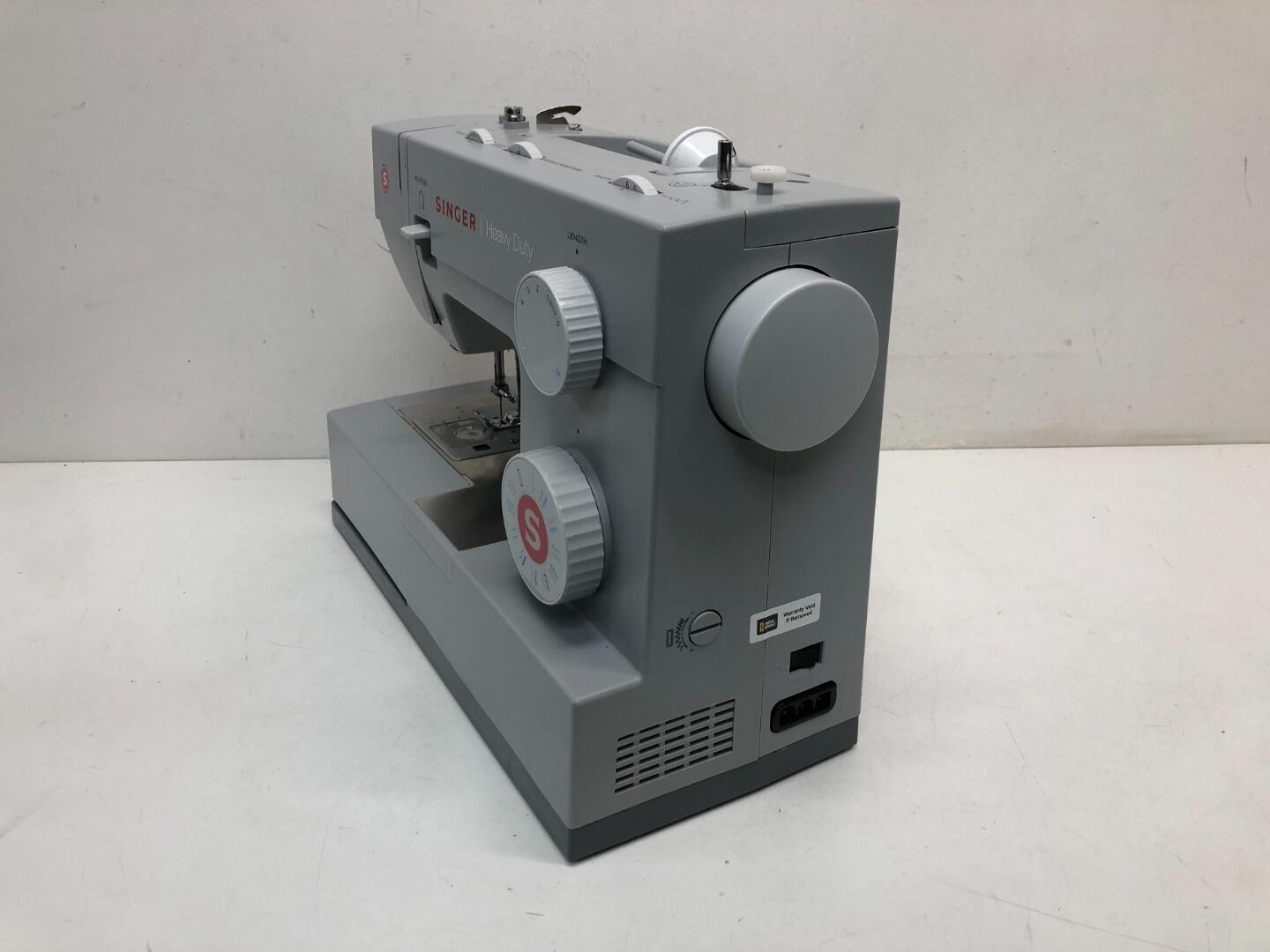 Singer 4423 Sewing Machine