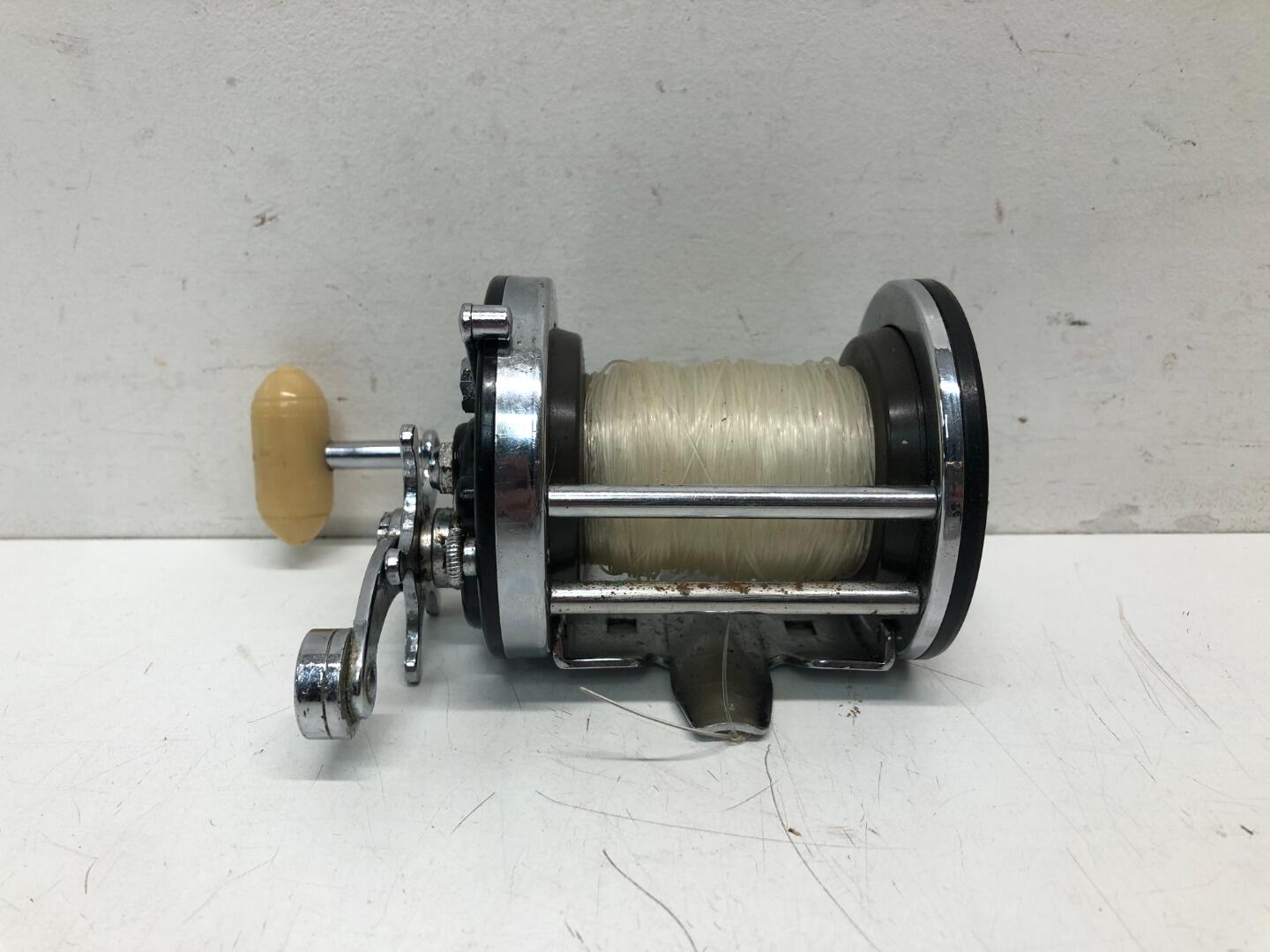 Penn Surfmaster 100 Sea Fishing Reel