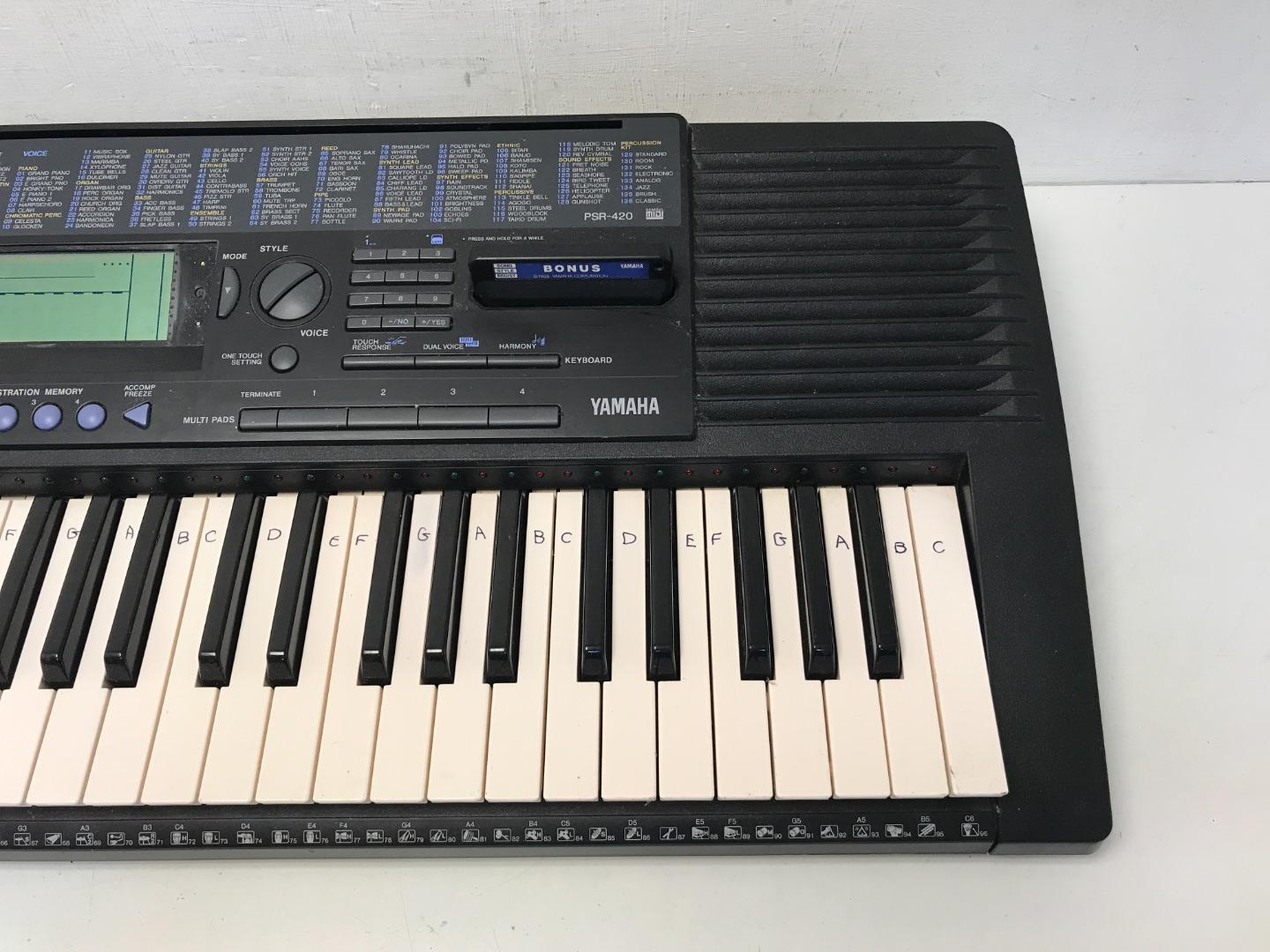 Yamaha PSR-420 Electric Keyboard