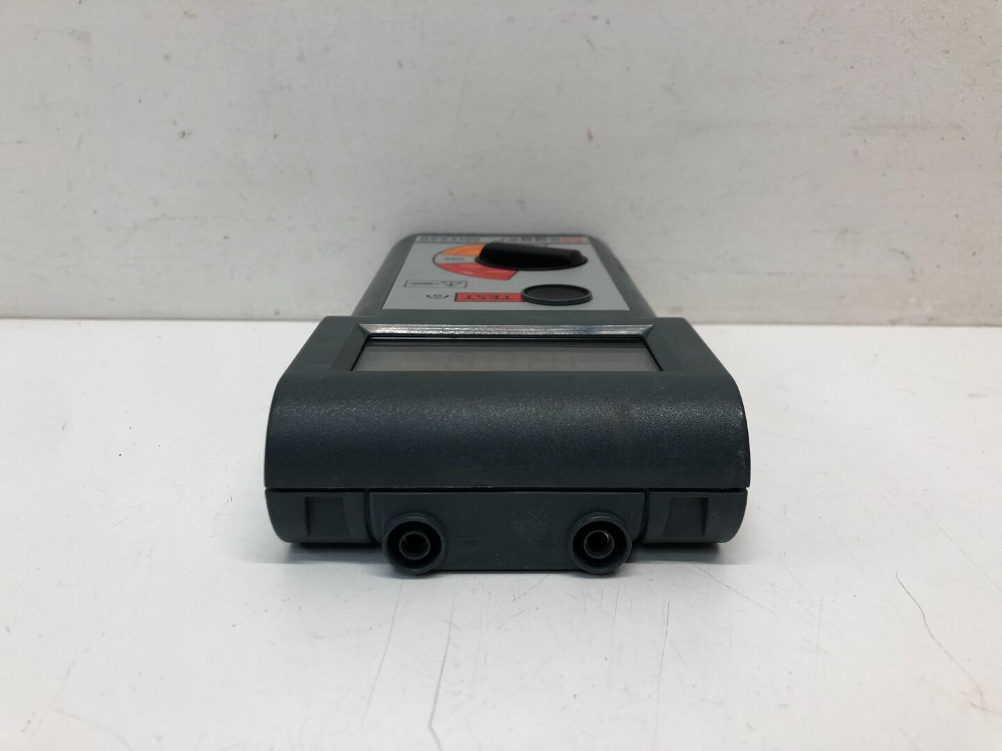 Megger MIT220 Insulation Tester