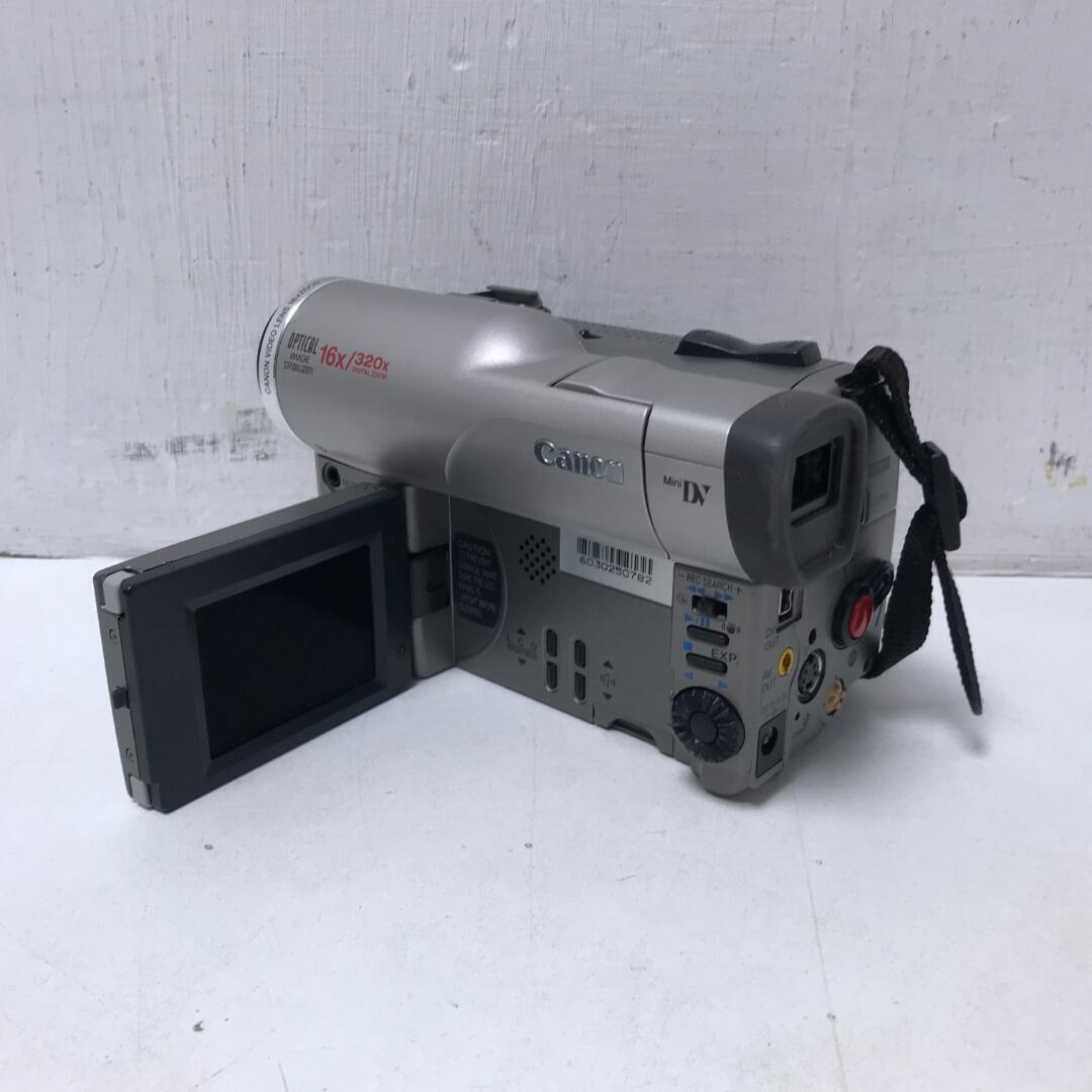 Canon MV200 Mini DV Camcorder (no battery)
