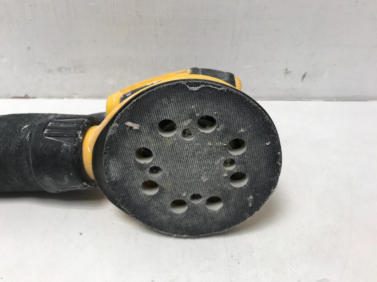 DeWalt DWE6423 240V 280W Orbital Sander