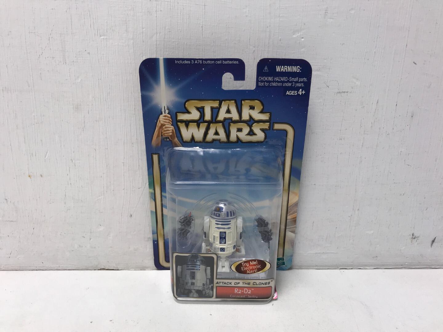 R2-D2 Star Wars Attack of the Clones Action Figure