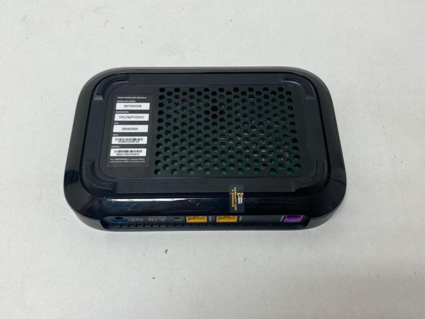 Sky Q Hub ER115 Wireless Broadband Router