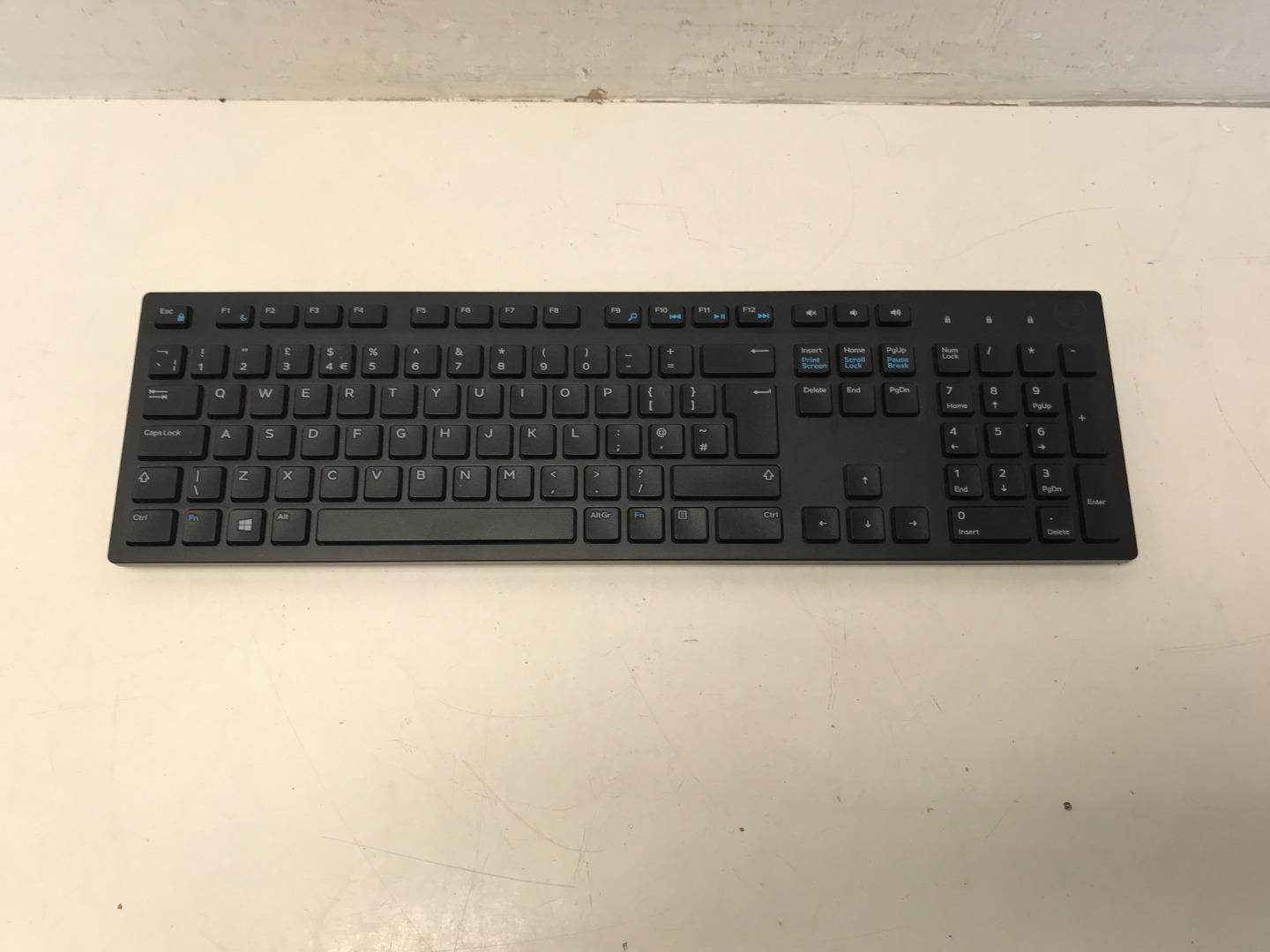 Dell KM636 Wireless Mouse and Keyboard Set