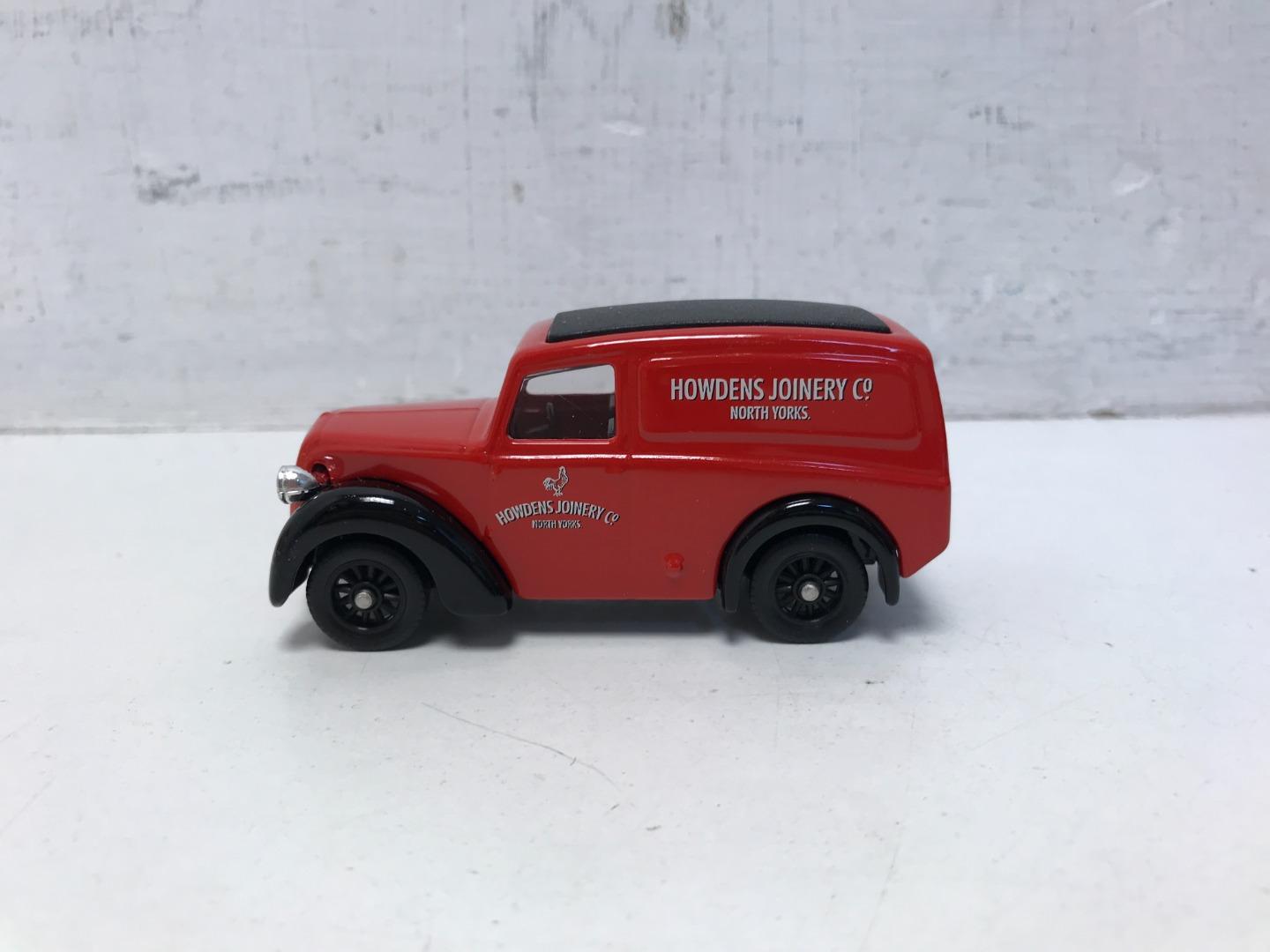 Corgi Howdens Special Edition DG58 Morris Z Van