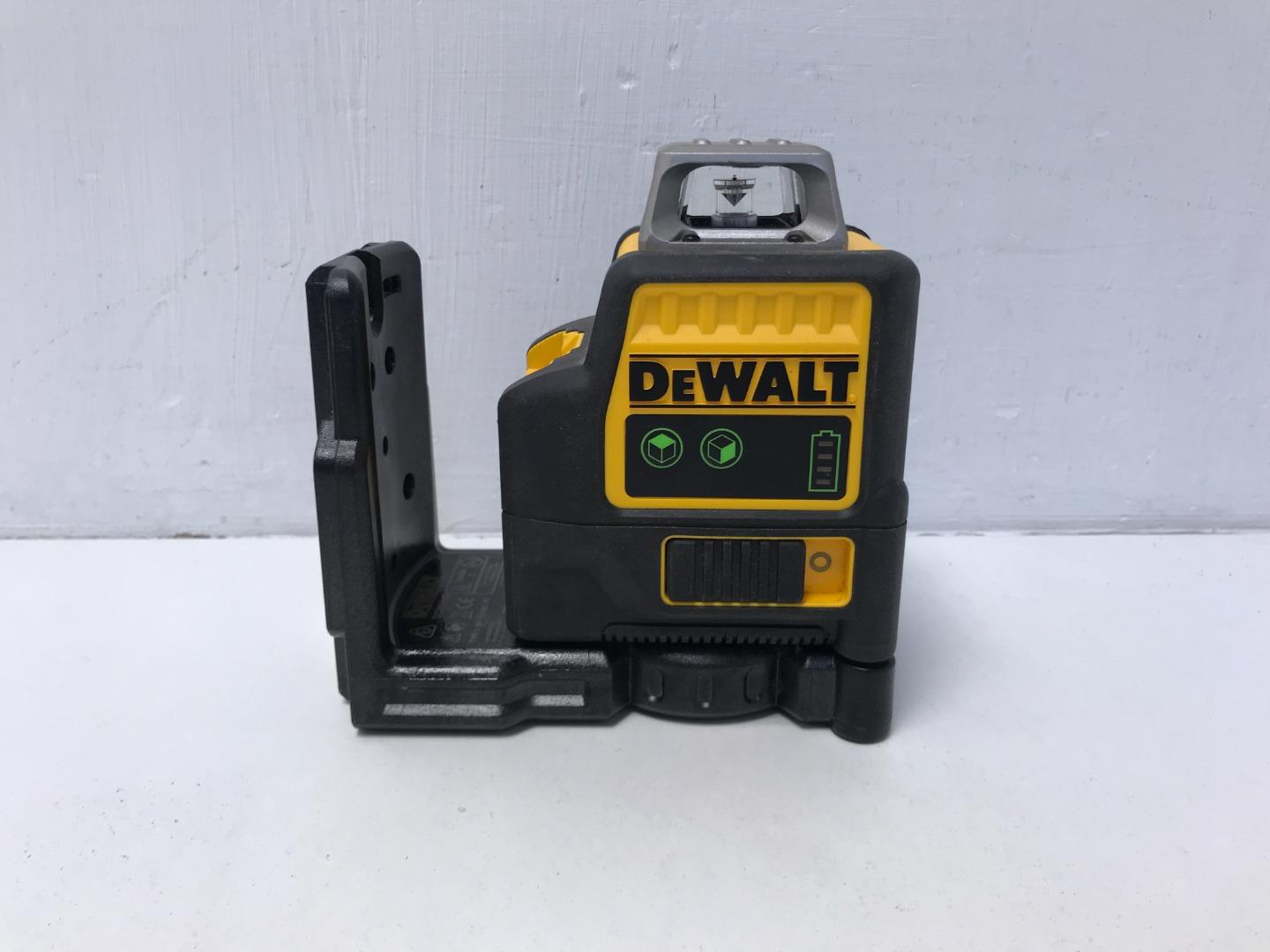 DeWalt DCE0811G 12V XR Green Cross Line Laser Kit