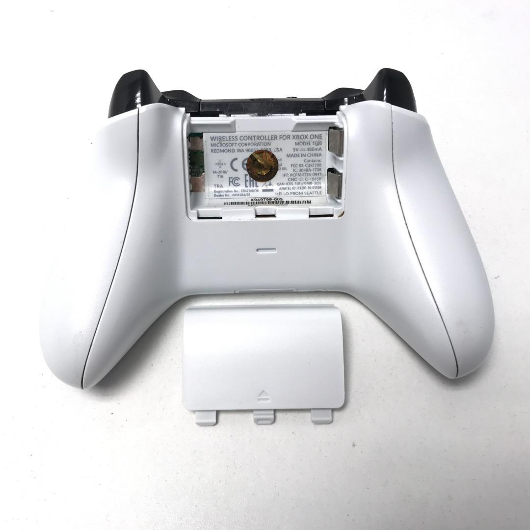 Microsoft Xbox One Controller with Headset Jack