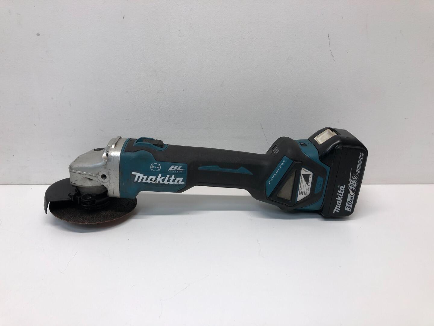 Makita DGA463 Cordless Angle Grinder