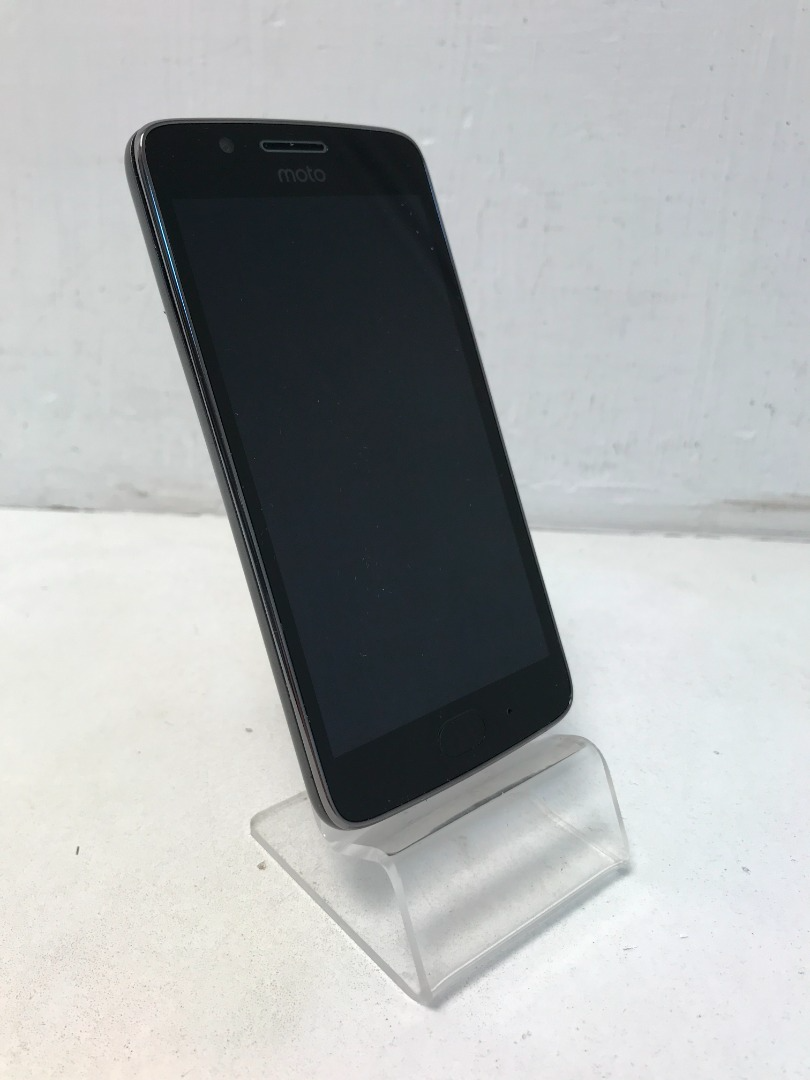 Motorola Moto G5 Mobile Phone - Unlocked