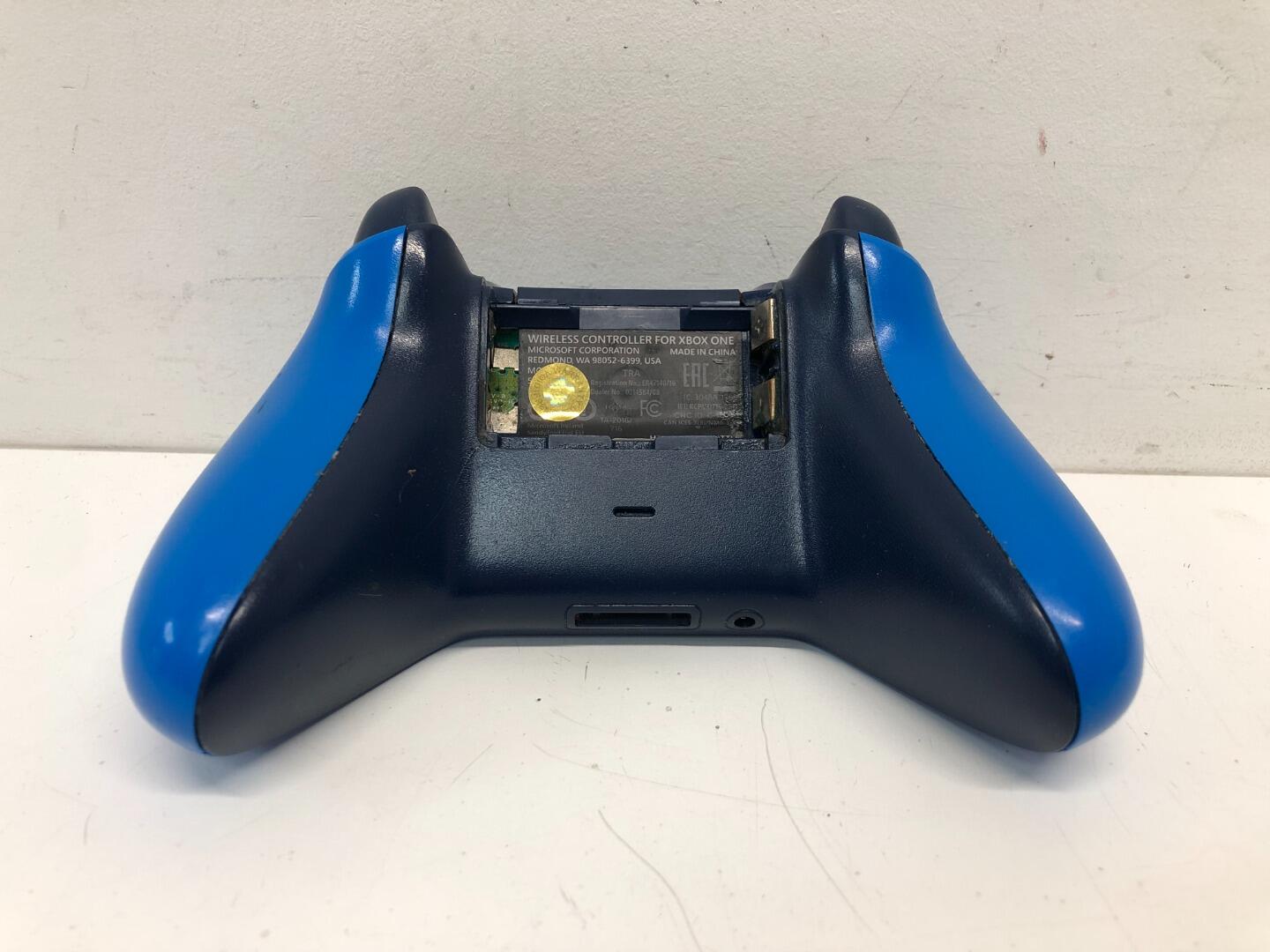 Xbox One Controller with Headset Jack - Parts & Spares
