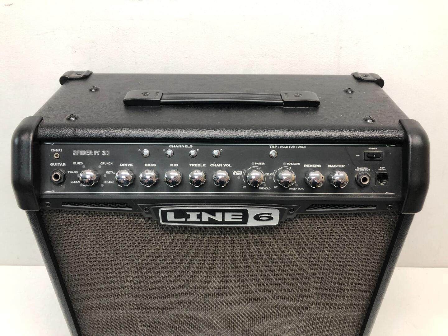 Line 6 Spider IV 30 Electric Guitar Amplifier with Foot Pedal