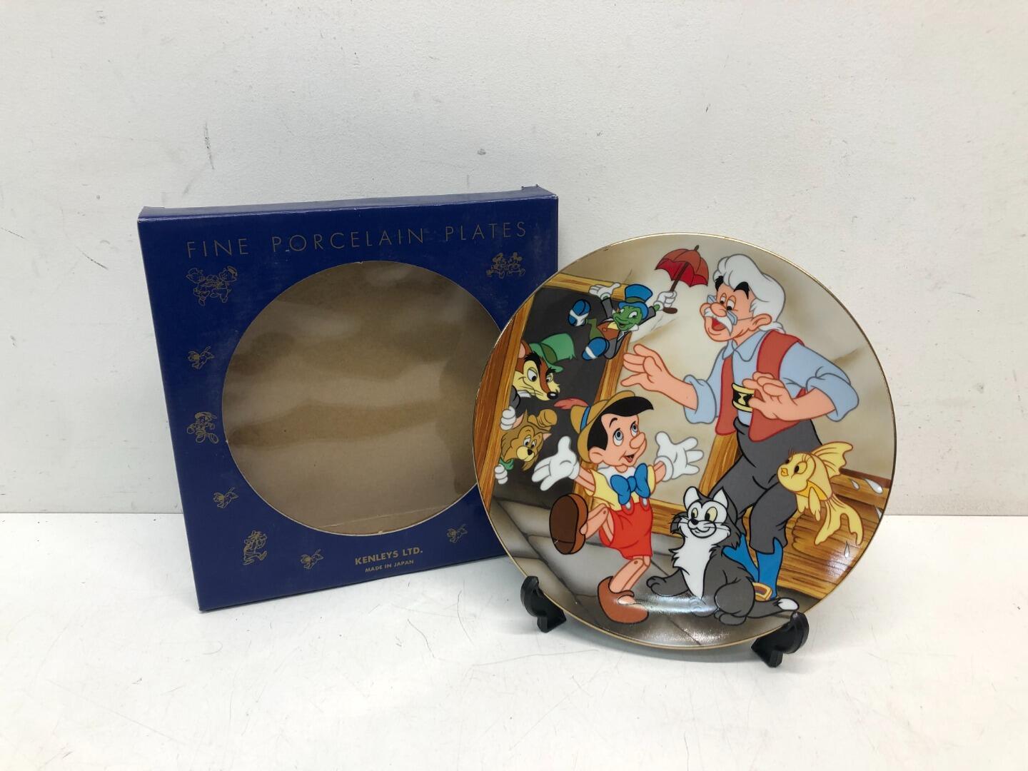 Disney's Pinocchio Cartoon Classics Collectable Plate by Kensley