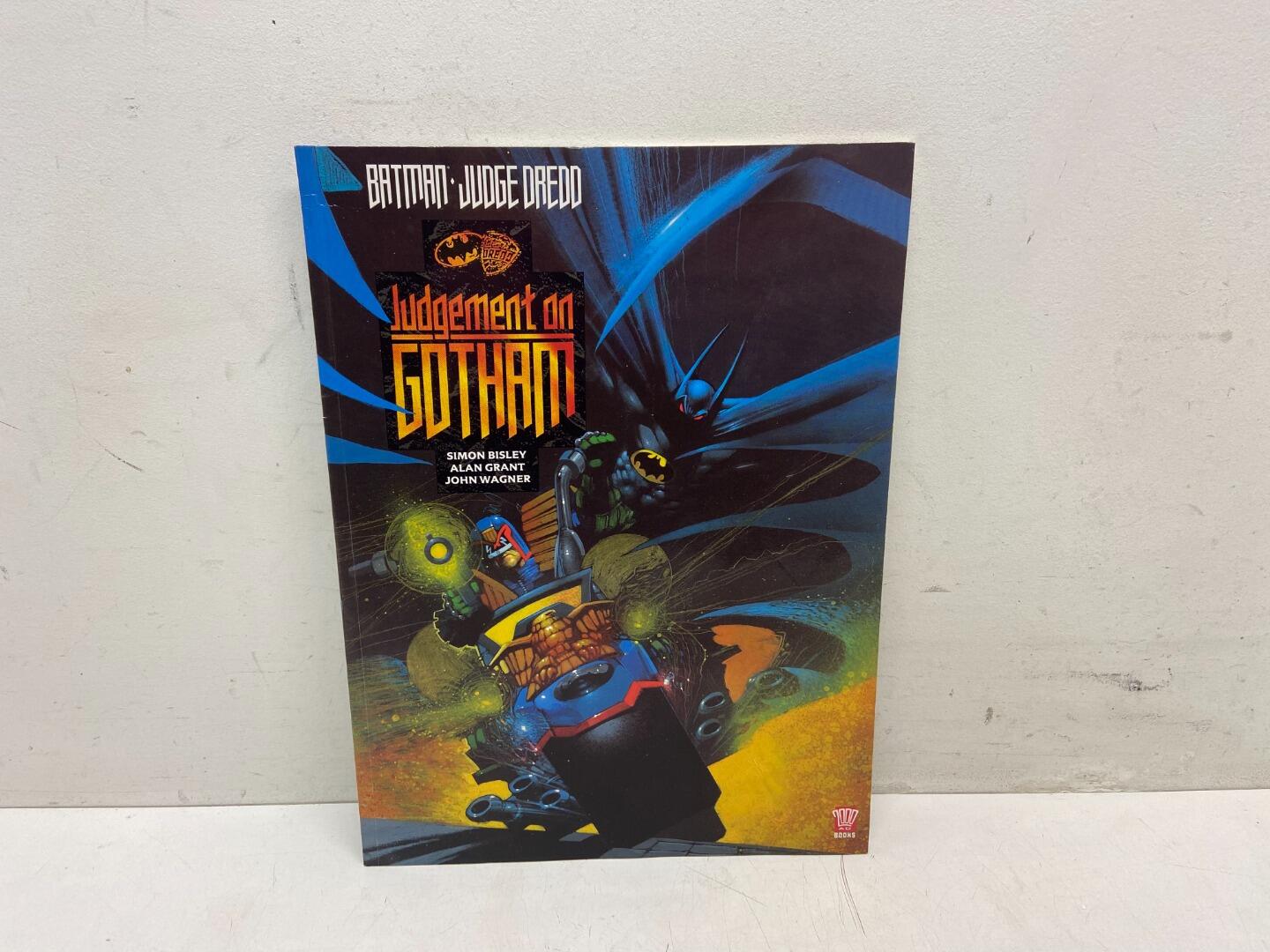 Batman Judge Dread - Judgement On Gotham Graphic Novel 1991 First Edition
