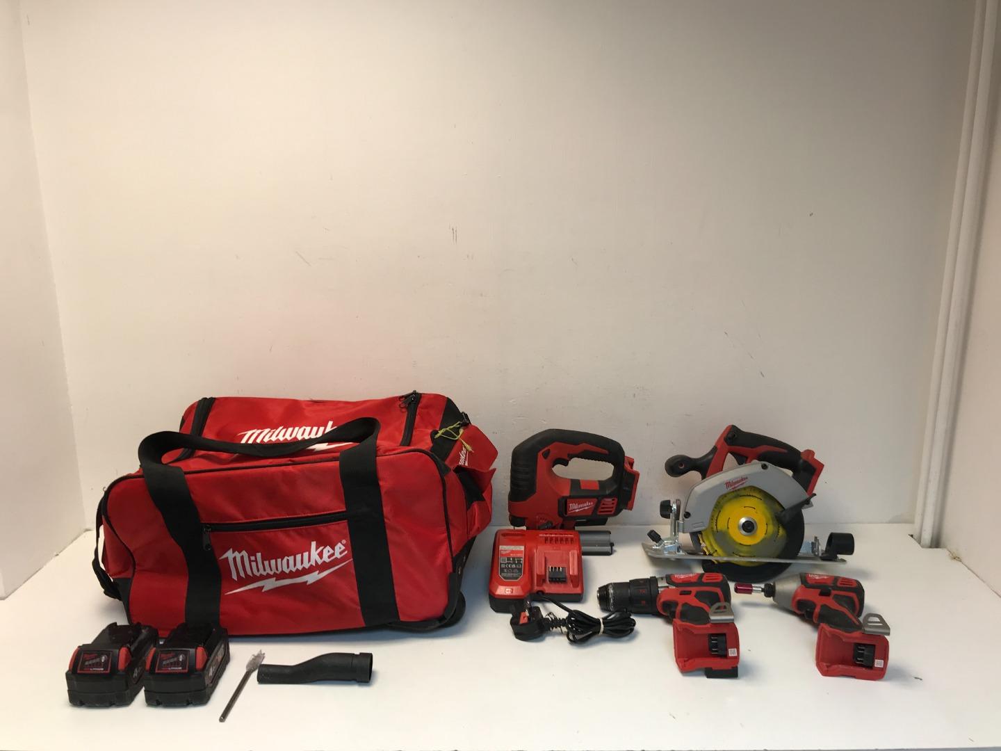 Milwaukee Tool Set and Bag