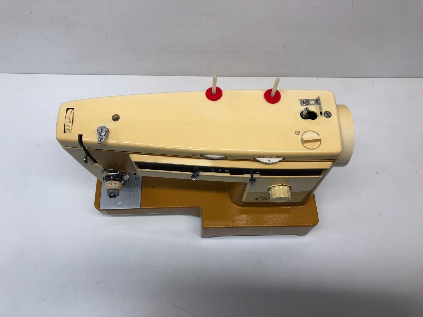 Singer Capri 163 Sewing Machine