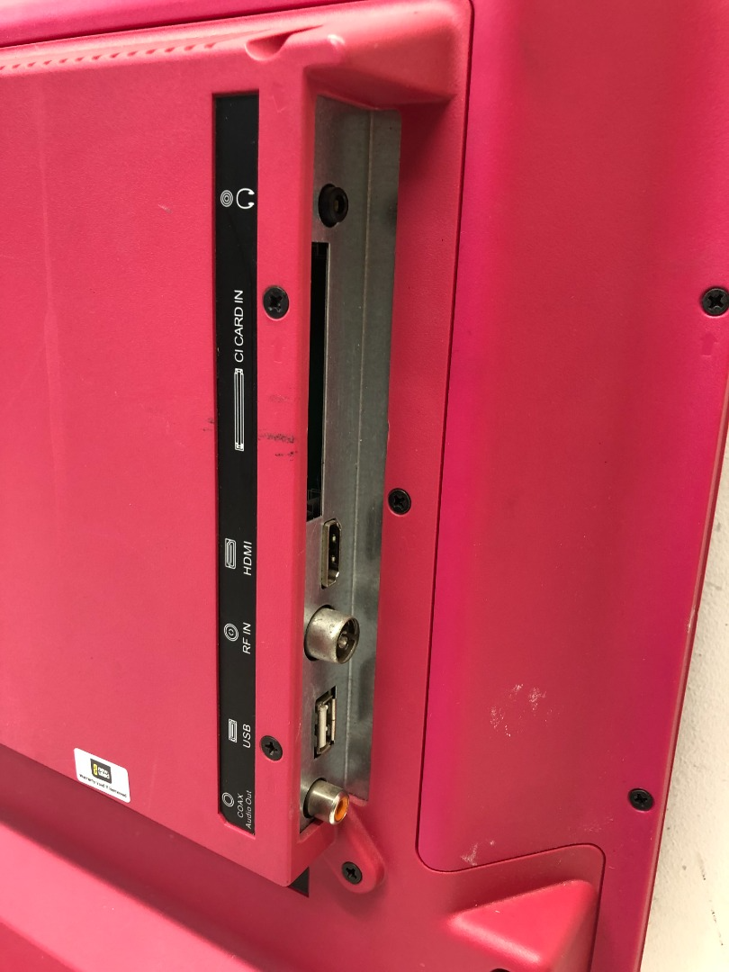 Logik L24FEDP13 24'' Full HD Digital LED TV