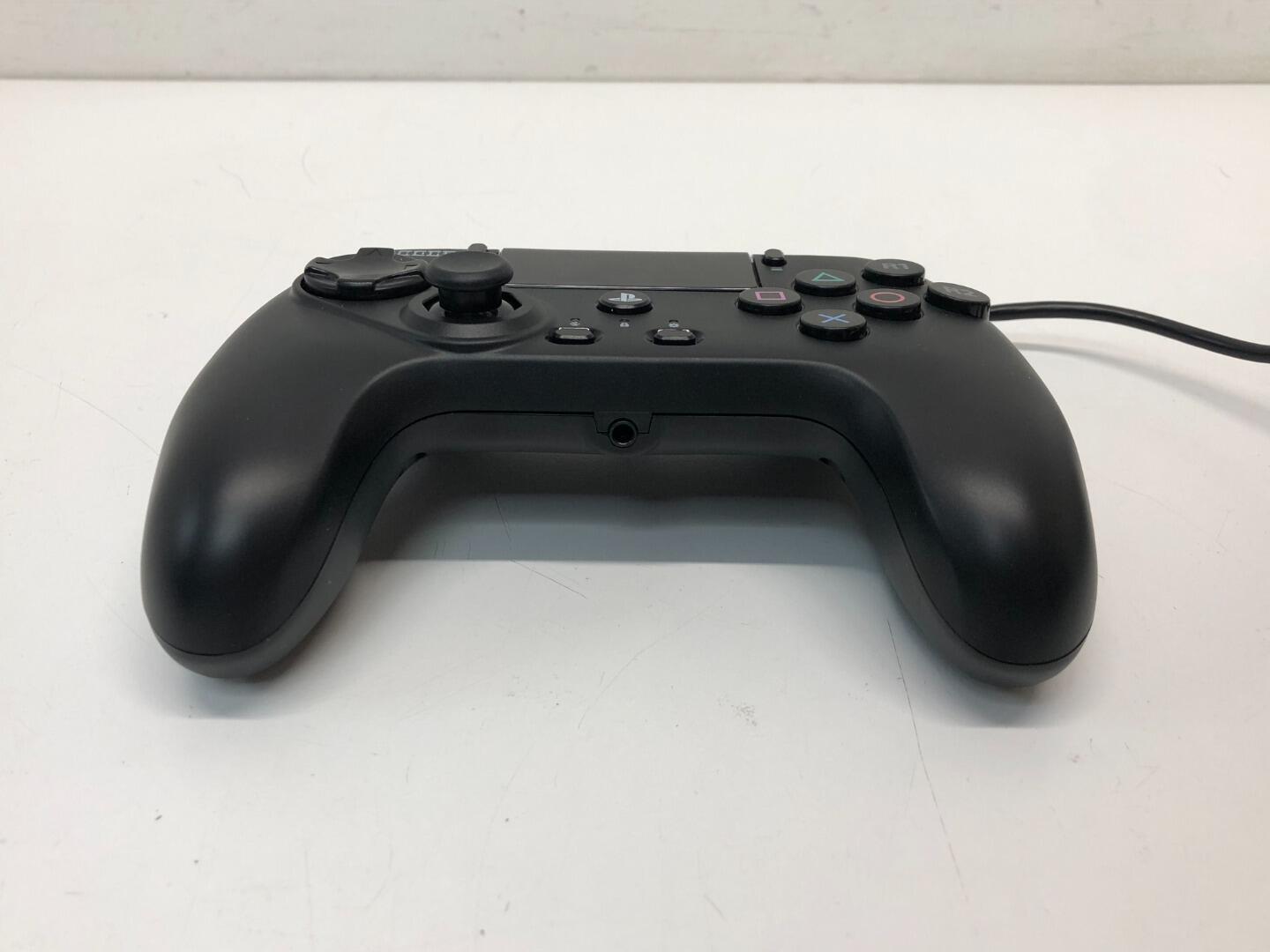 Hori (SPF-023U) PS5 PS4 Fighting Commander Controller