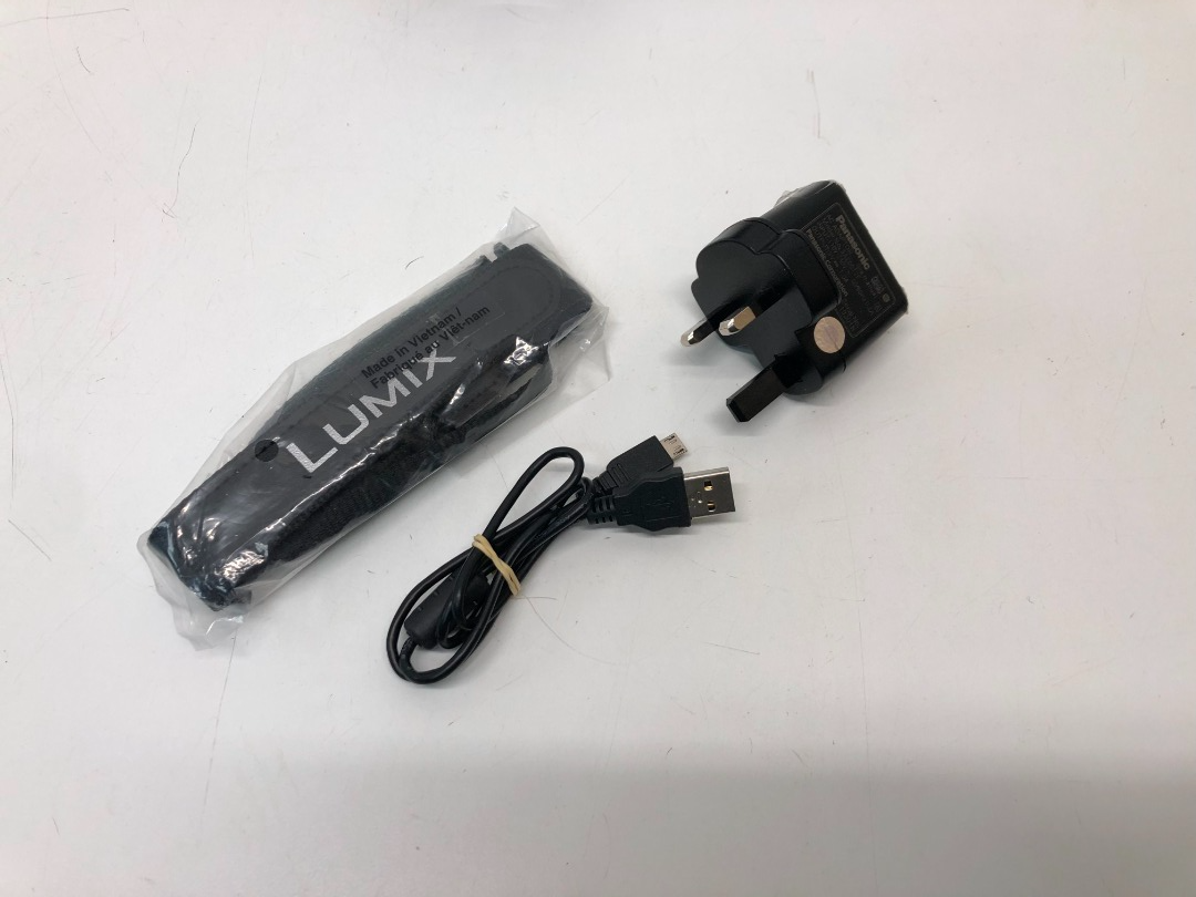 Panasonic Lumix DMC-FZ82 Digital Camera