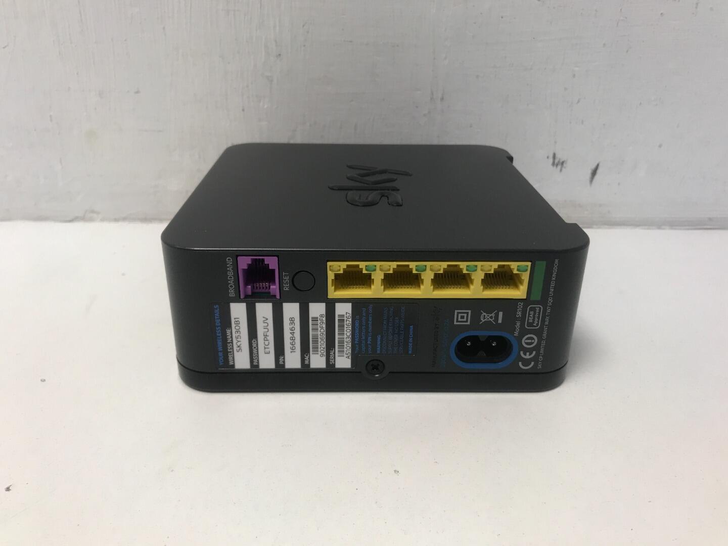 Sky SR102 Broadband Router