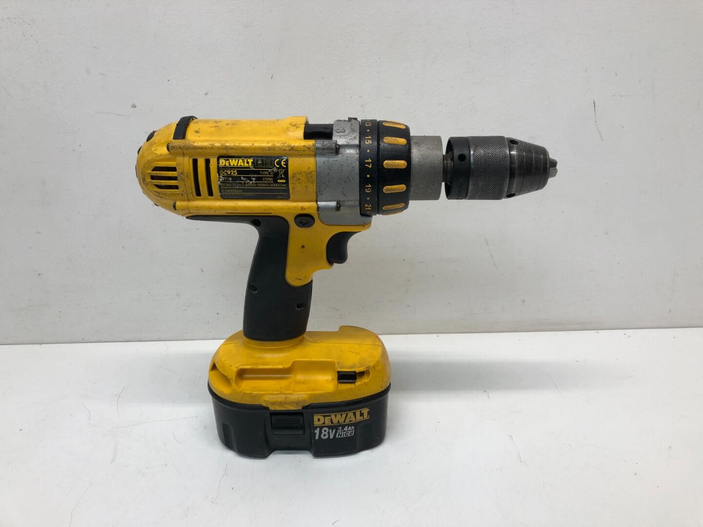 DeWalt DC925 18V NiCd Cordless Hammer Drill