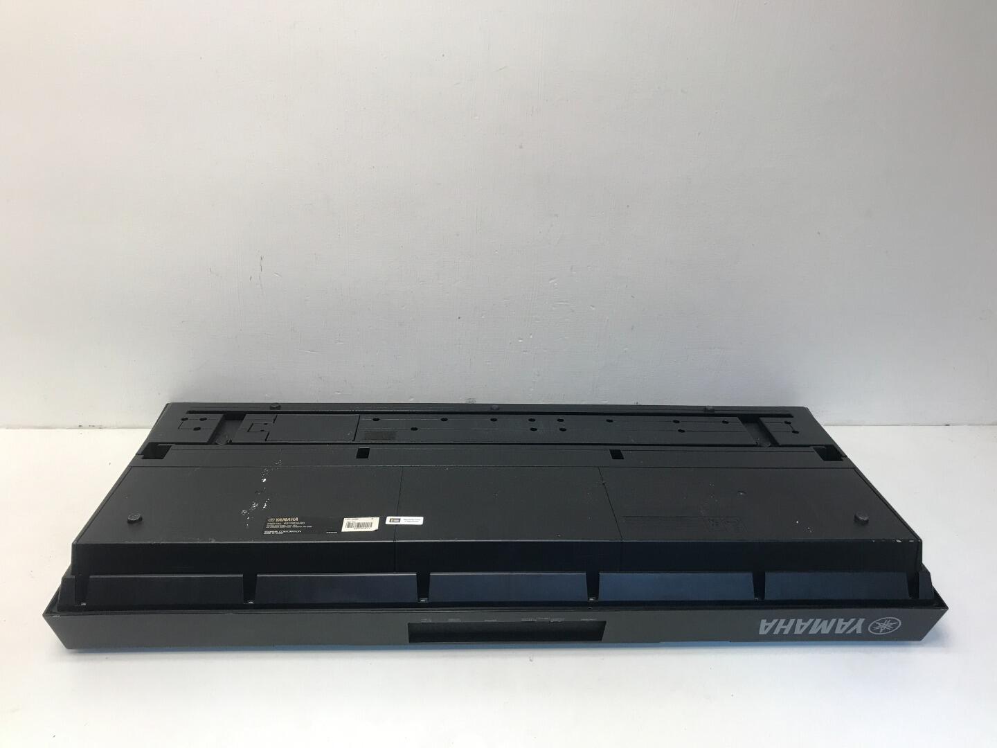 Yamaha PSR-S650 Electronic Keyboard