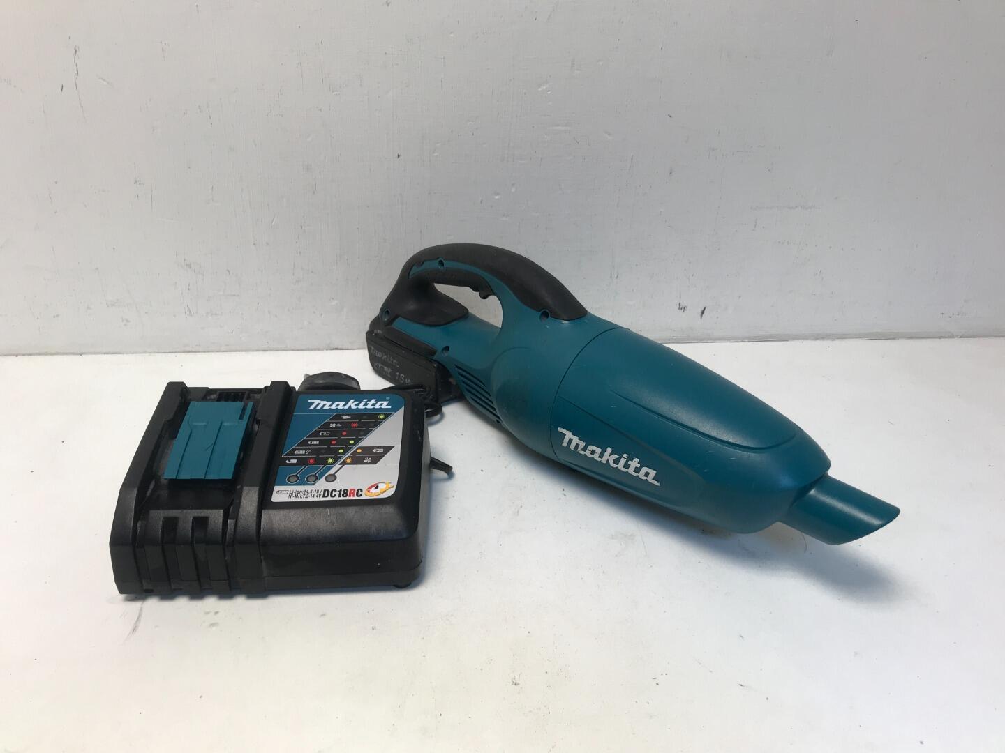 Makita DCL180 Cordless Vacuum Cleaner