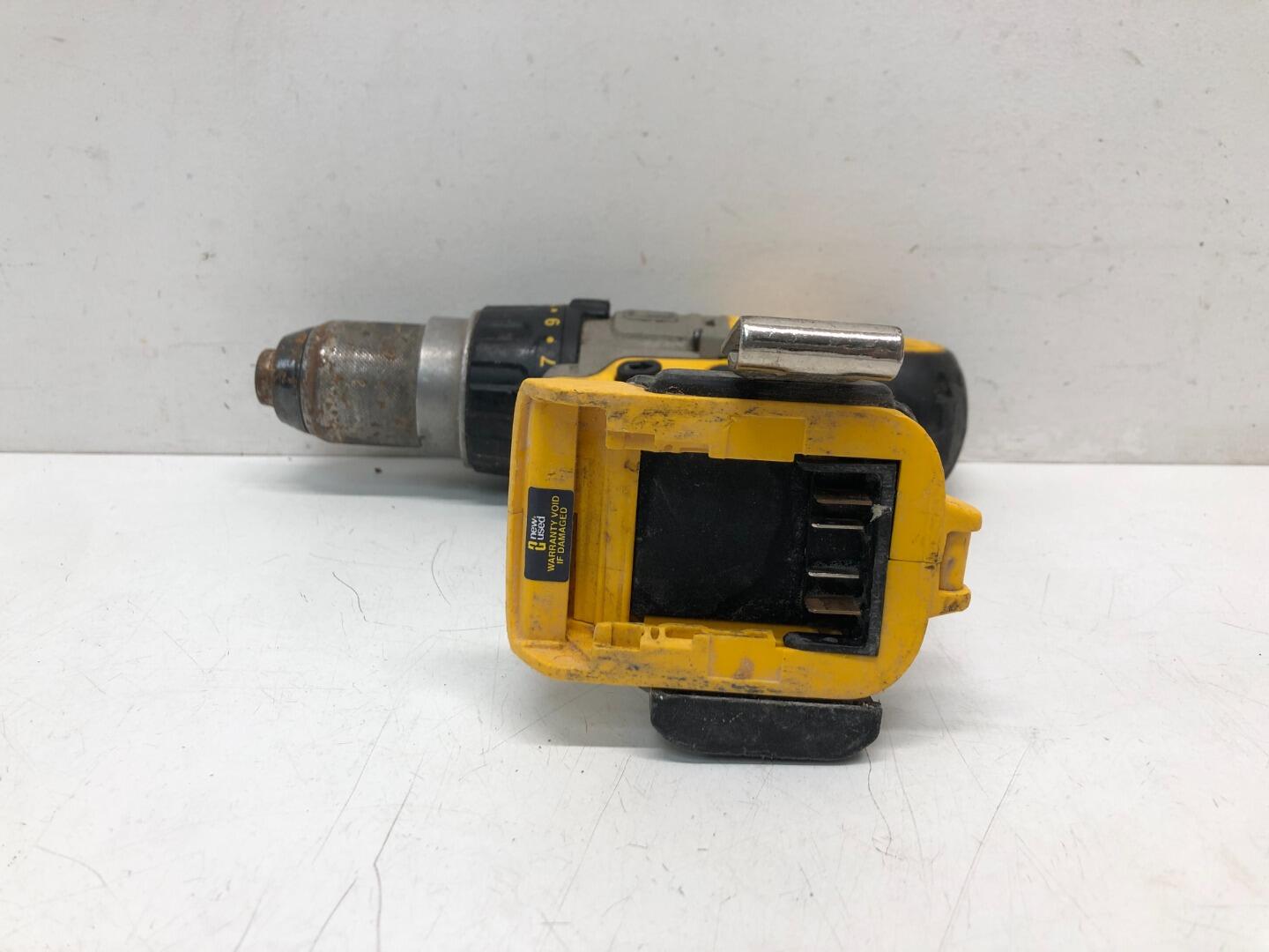 DeWalt DCD985 18V Cordless Combi Drill - Body Only - Parts or Spares