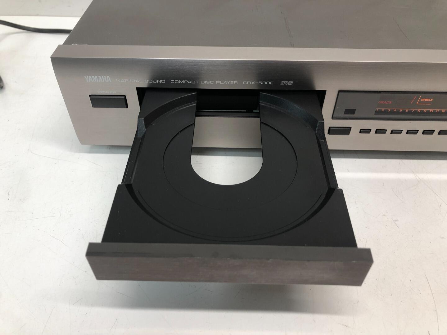 Yamaha CDX-530E Compact Disc Player