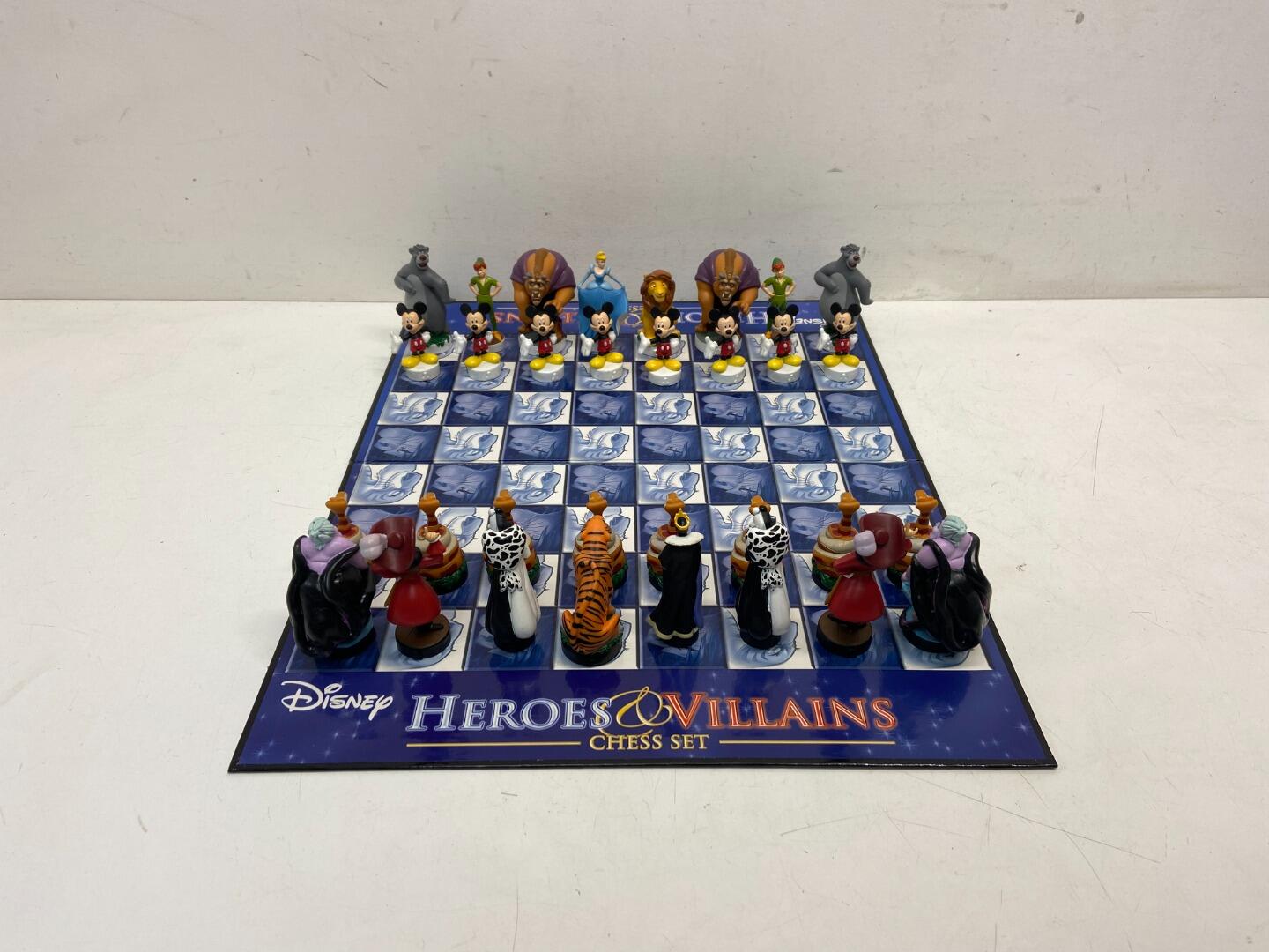 Disney Heroes & Villains Chess Set