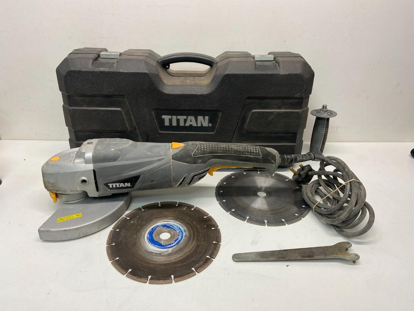 Titan TTB283GRD 240V 230mm Angle Grinder