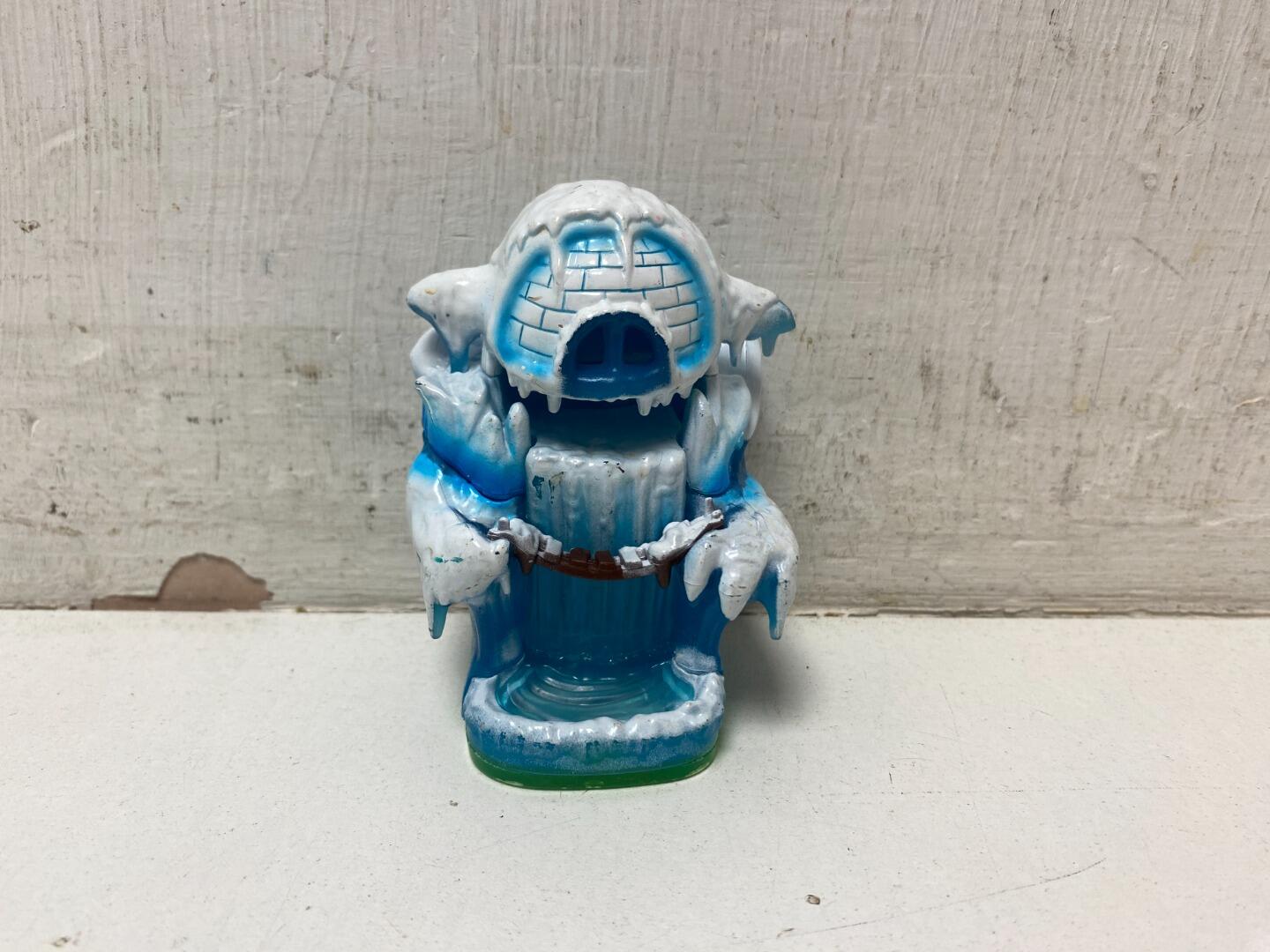 Ice Cave Empire of Ice Skylanders Spyro Figure