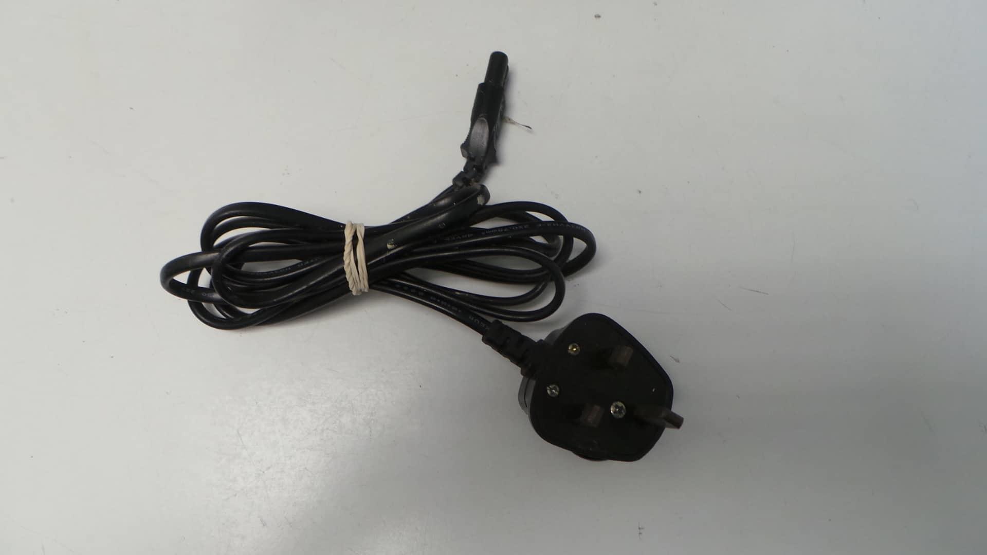 Guinness Traxon RF-1011 Mini Fridge