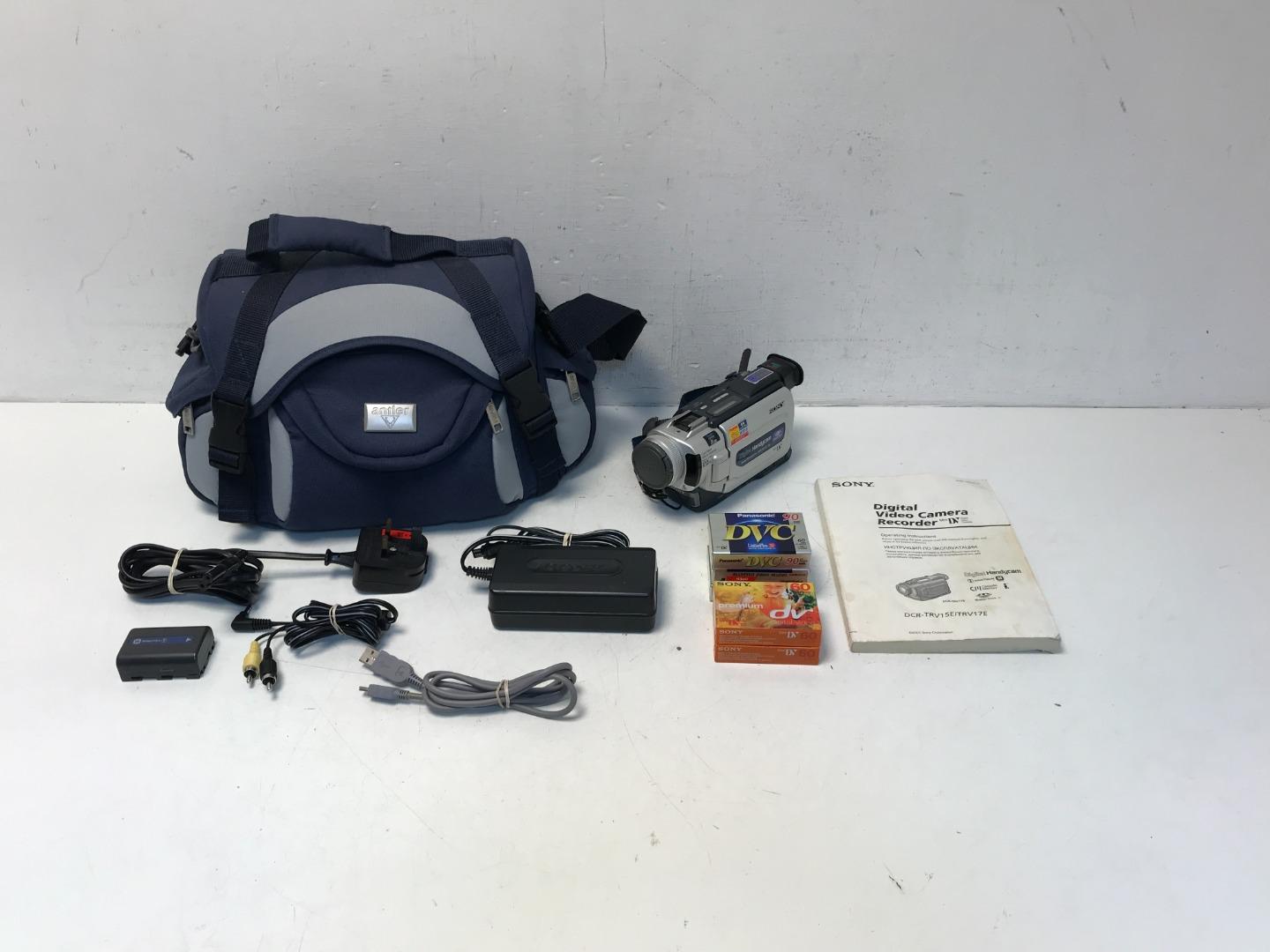 Sony HandyCam DCR-TRV17E Mini DV Camcorder
