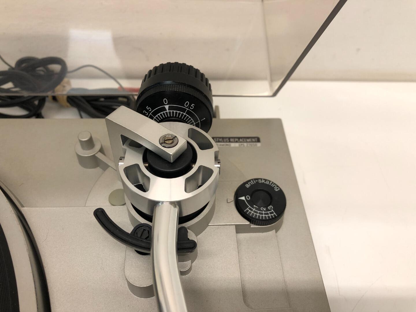 Technics SL-200 Direct Drive Turntable