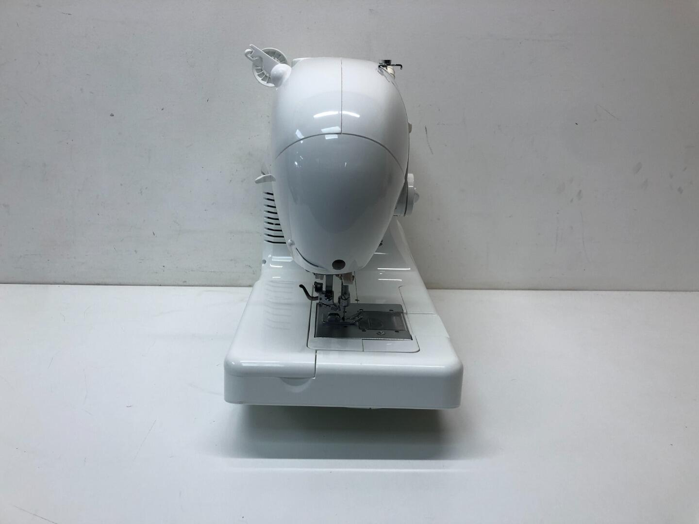 Singer 6038 C Sewing Machine
