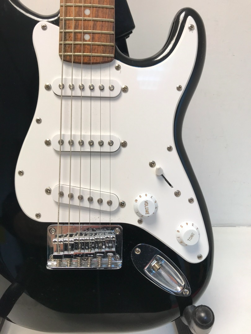 Fender Squier Mini Stratocaster Electric Guitar