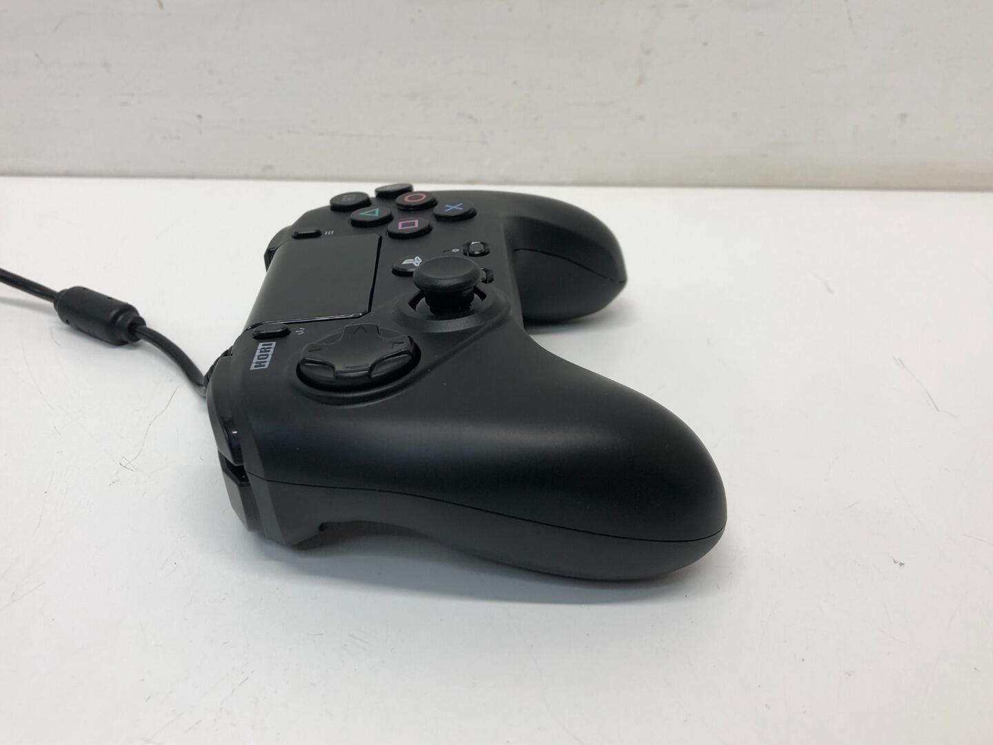 Hori (SPF-023U) PS5 PS4 Fighting Commander Controller