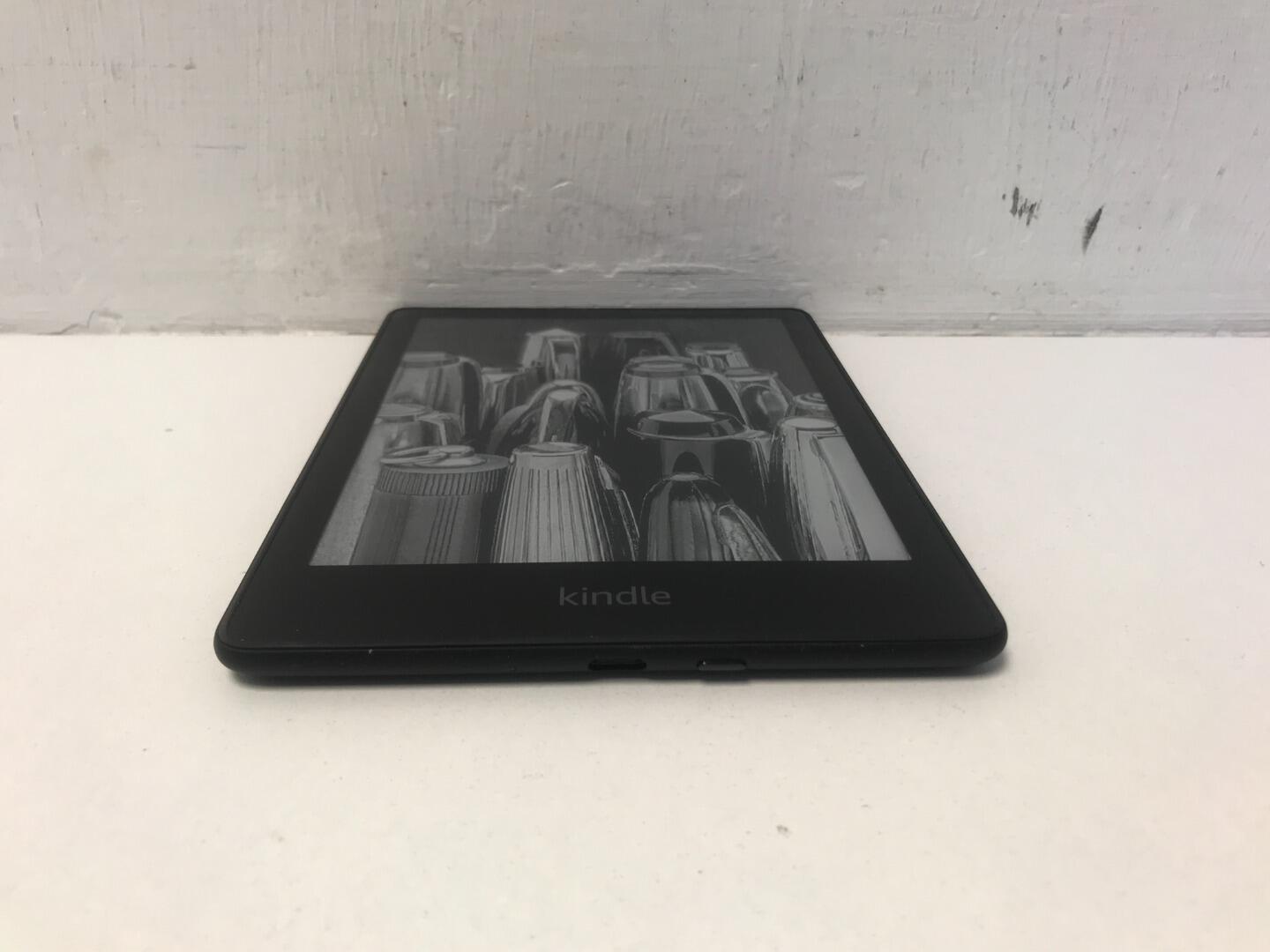 Amazon Kindle Paperwhite 11th Gen 8GB eReader