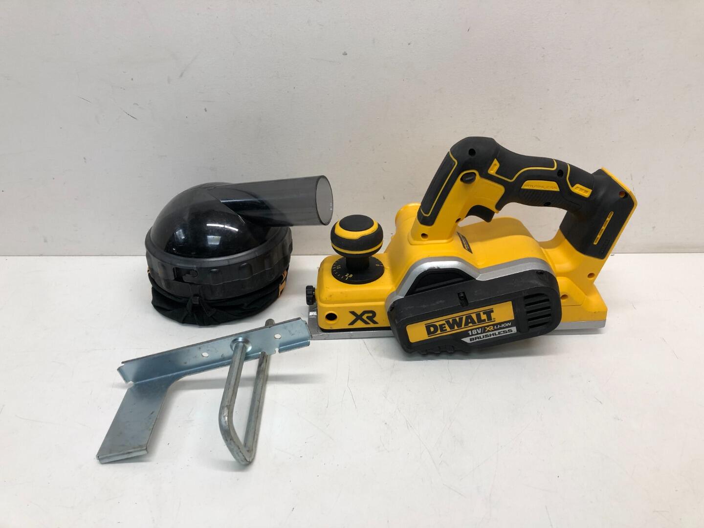 DeWalt DCP580 18V XR Brushless Cordless Planer