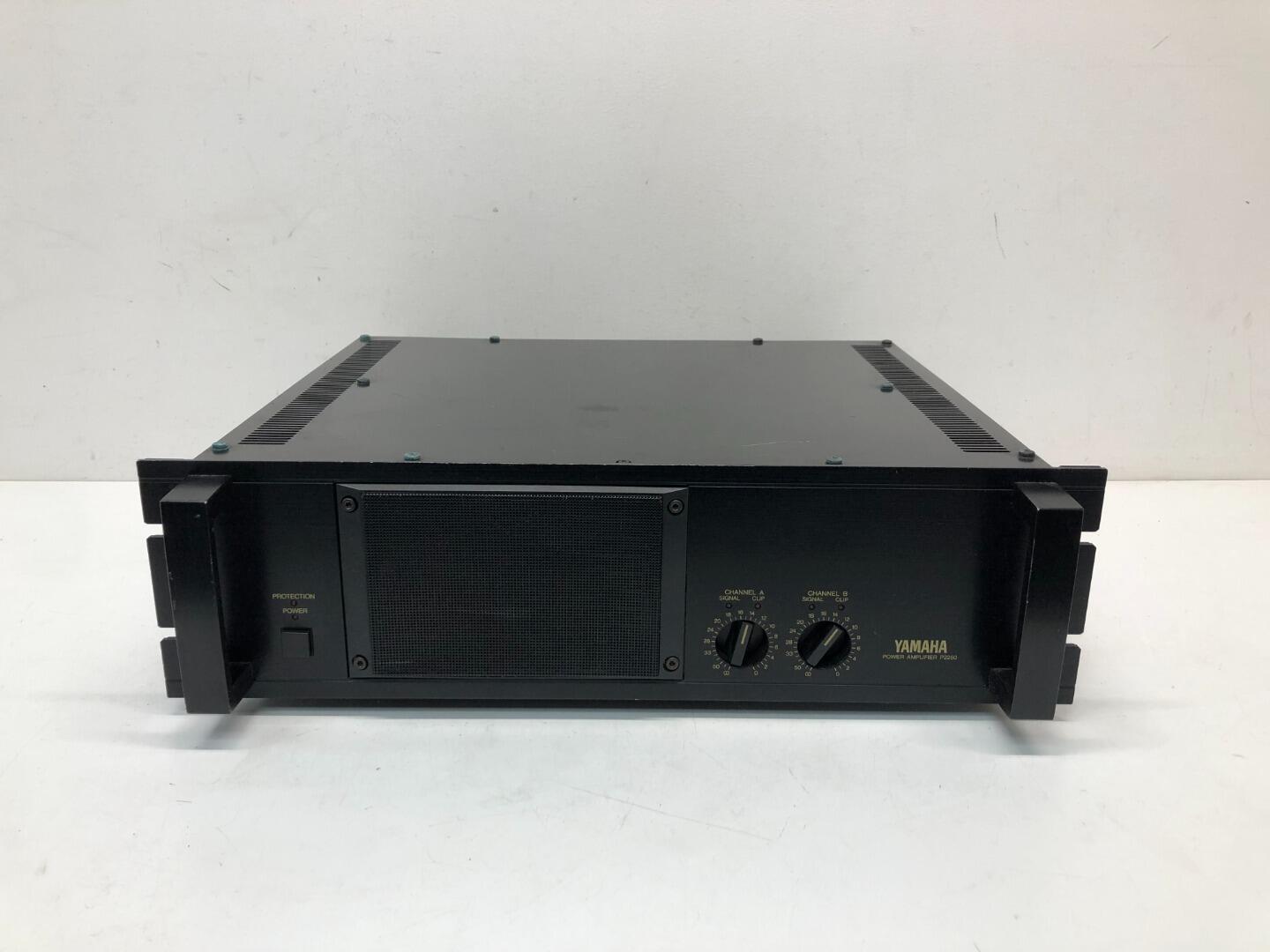 Yamaha P2250 Power Amplifier