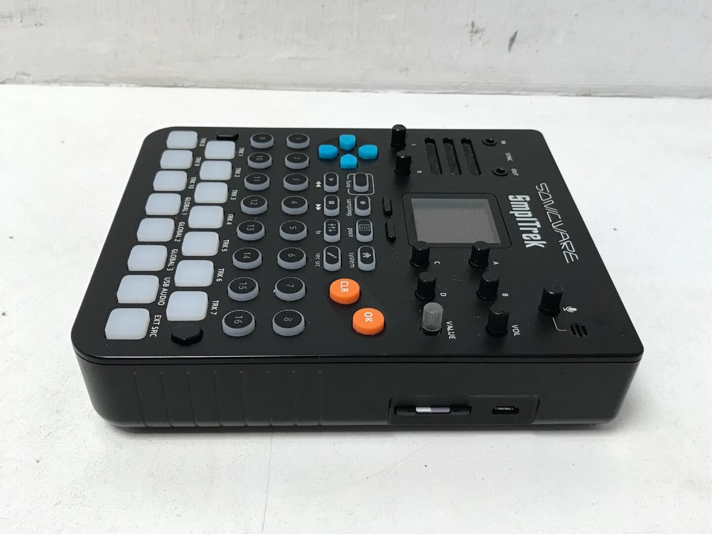 Sonicware SmplTrek Portable Production Sampler Sequencer Looper Drum ...
