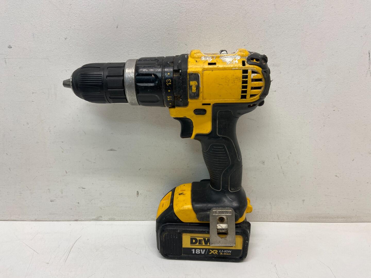 DeWalt DCD785 XR Lithium Ion Cordless Hammer Drill