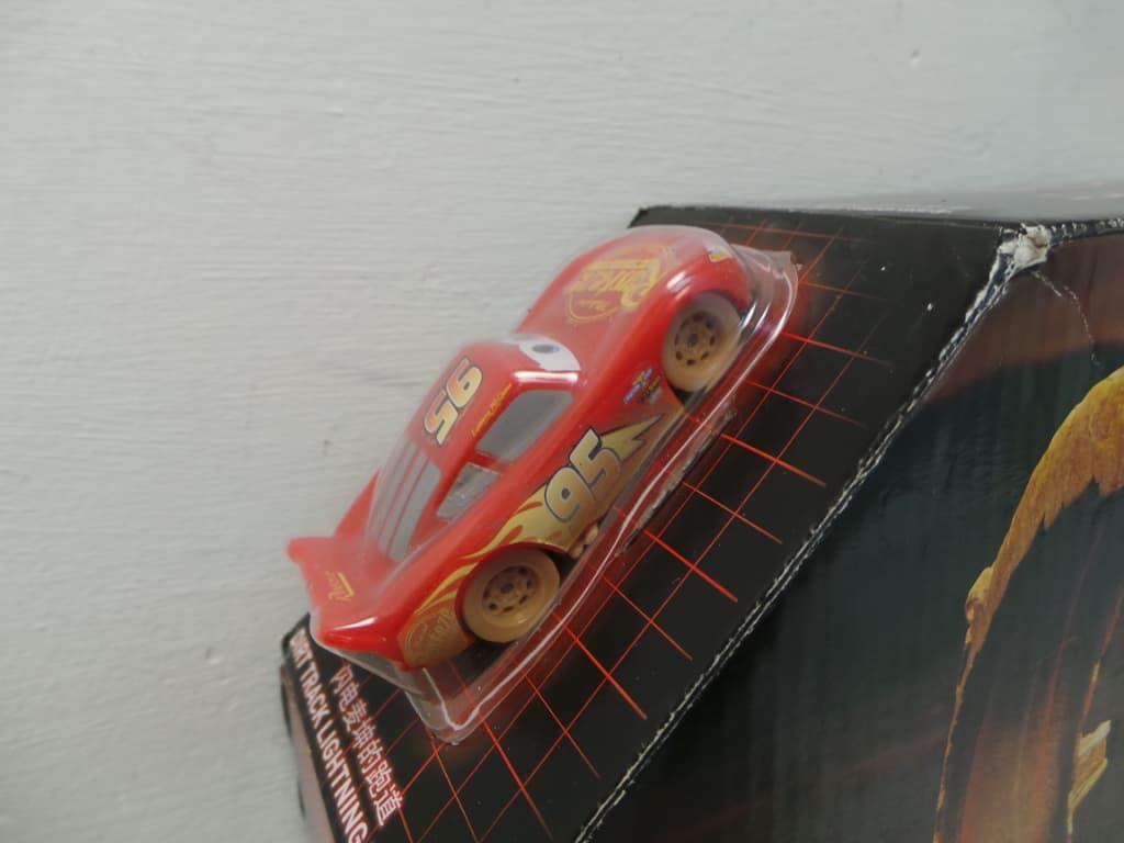 Disney's Pixar Cars 3: Willy's Butte Transforming Track Set