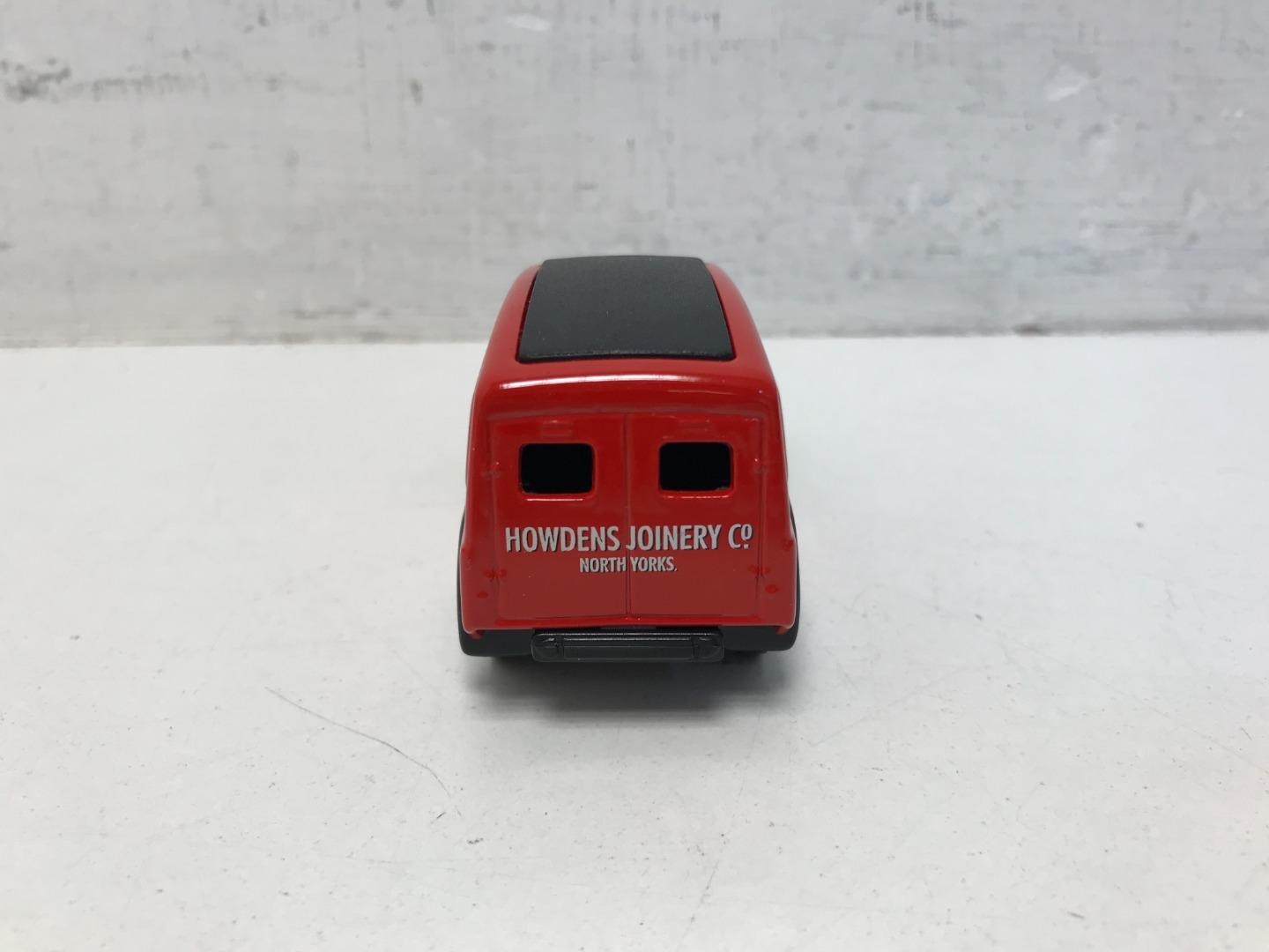 Corgi Howdens Special Edition DG58 Morris Z Van