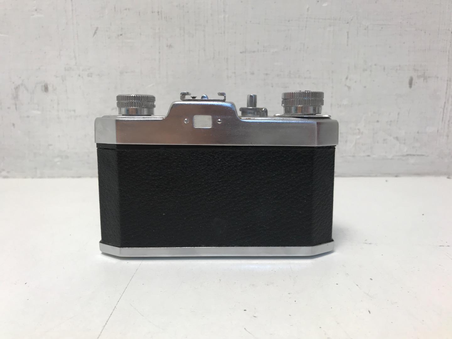 Halina Pet Vintage Camera with Achromat Lens