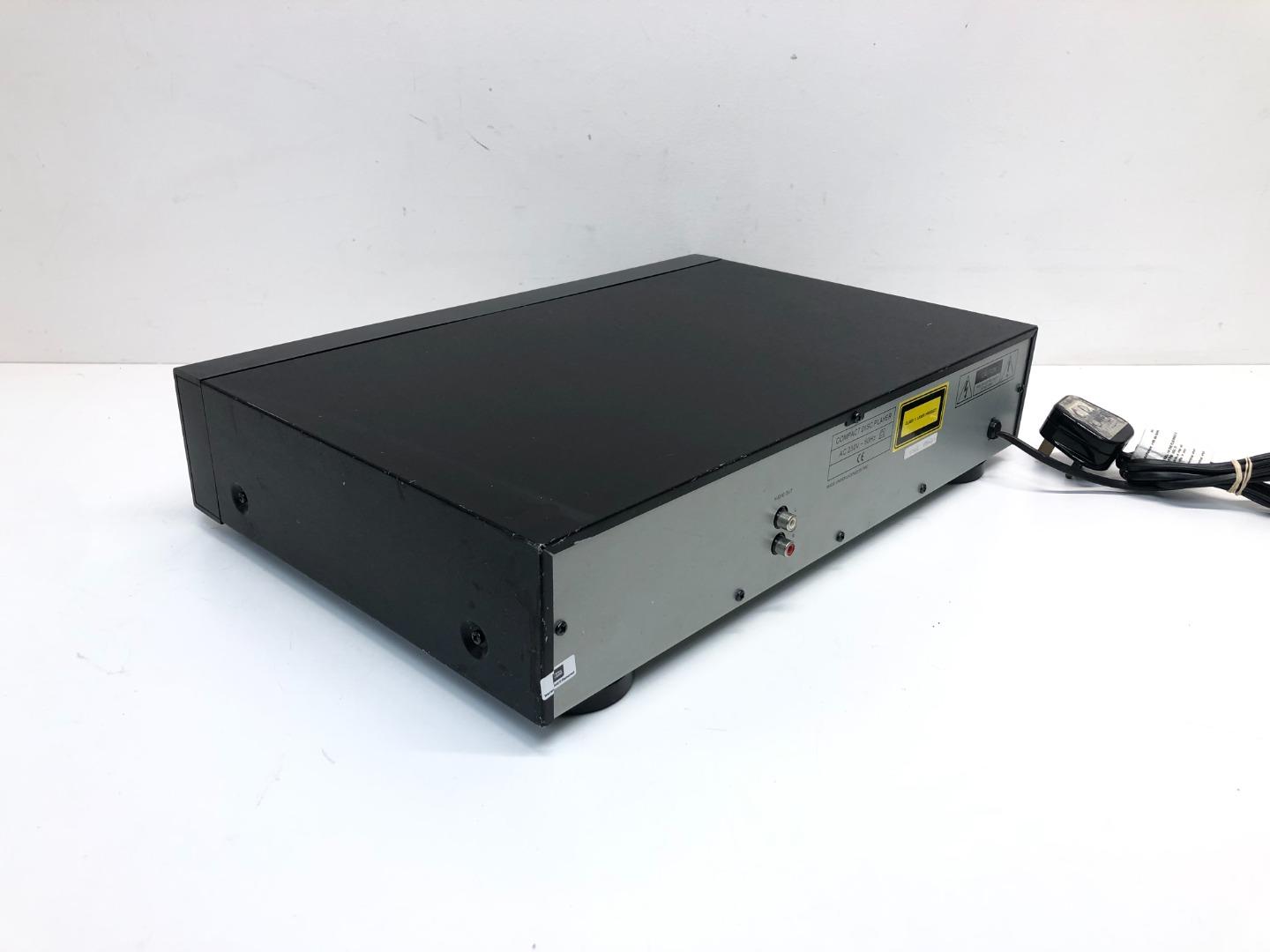 Titan CD420 Compact Disc Player
