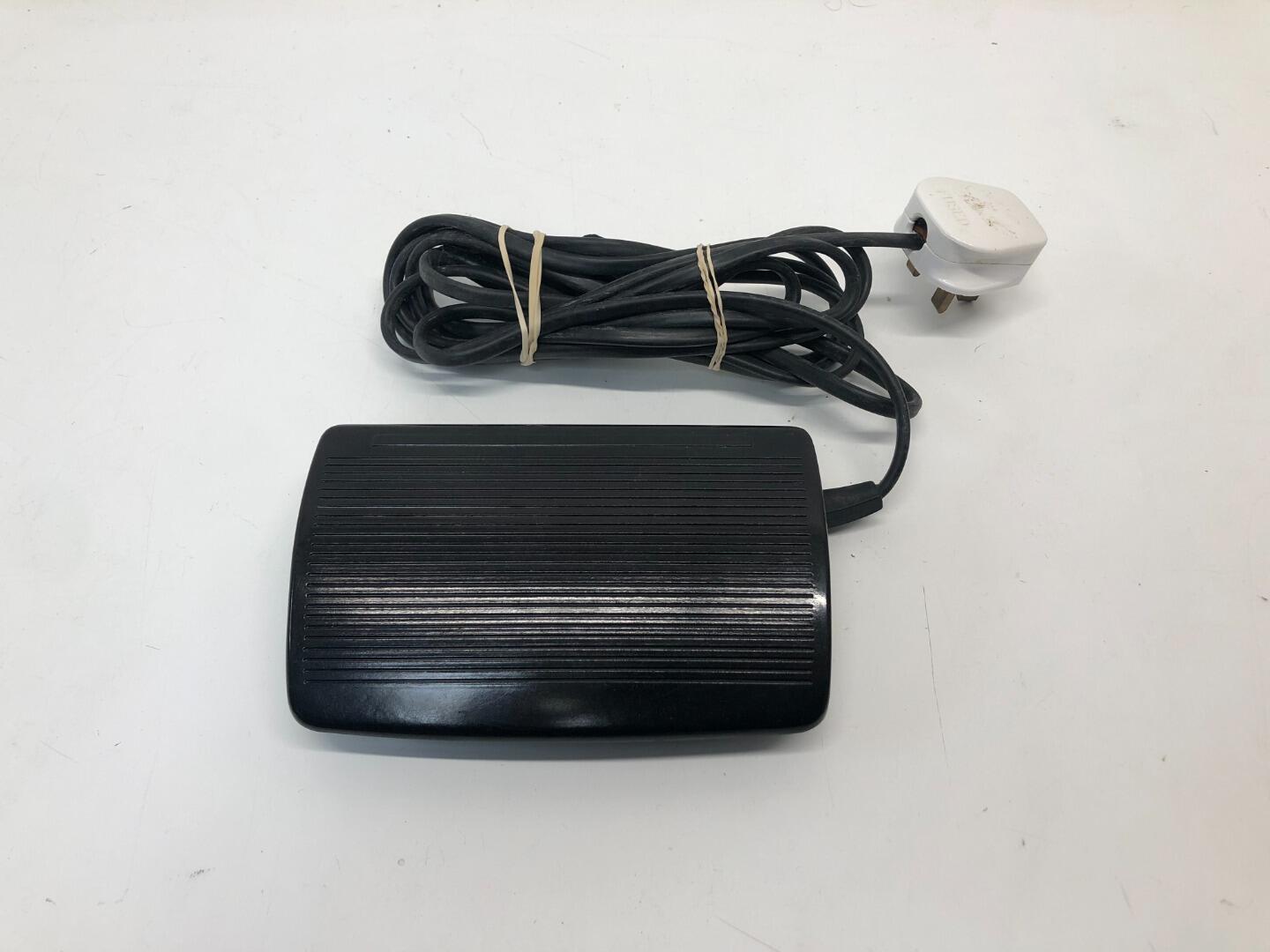 Singer Capri 163 Sewing Machine