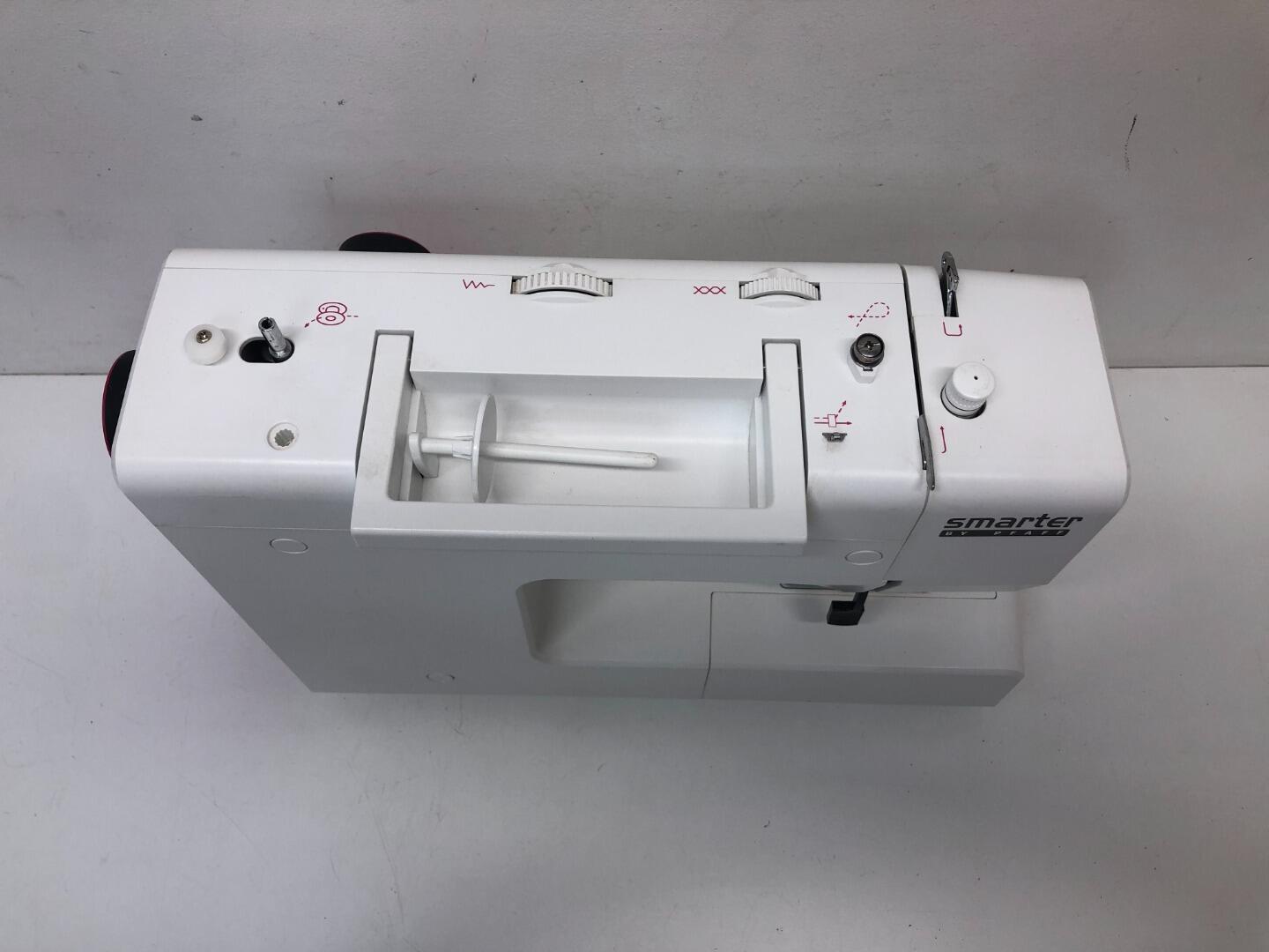 Pfaff 160s Electric Sewing Machine